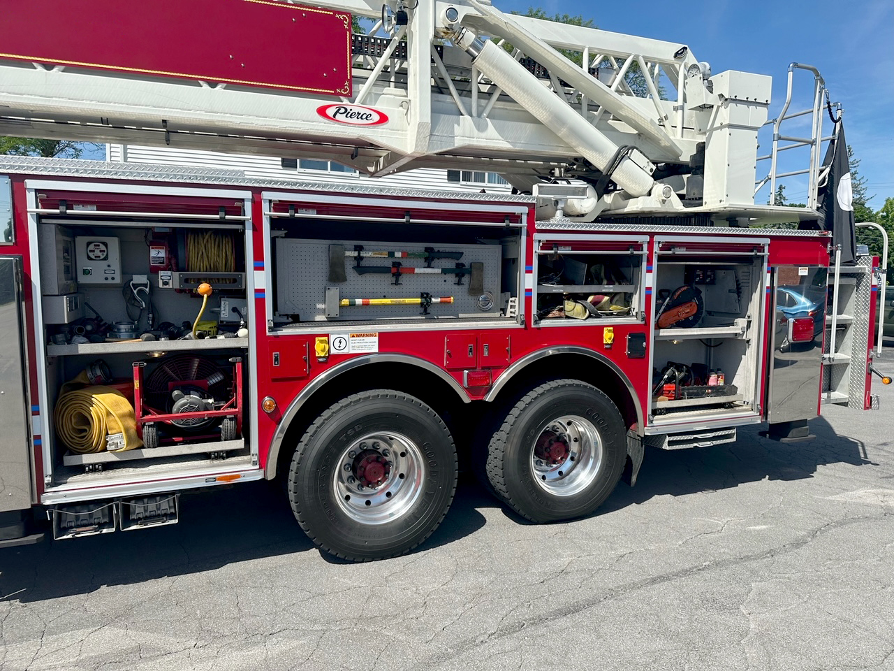 2006 Pierce Quantum 100' Tower | Used Truck Details
