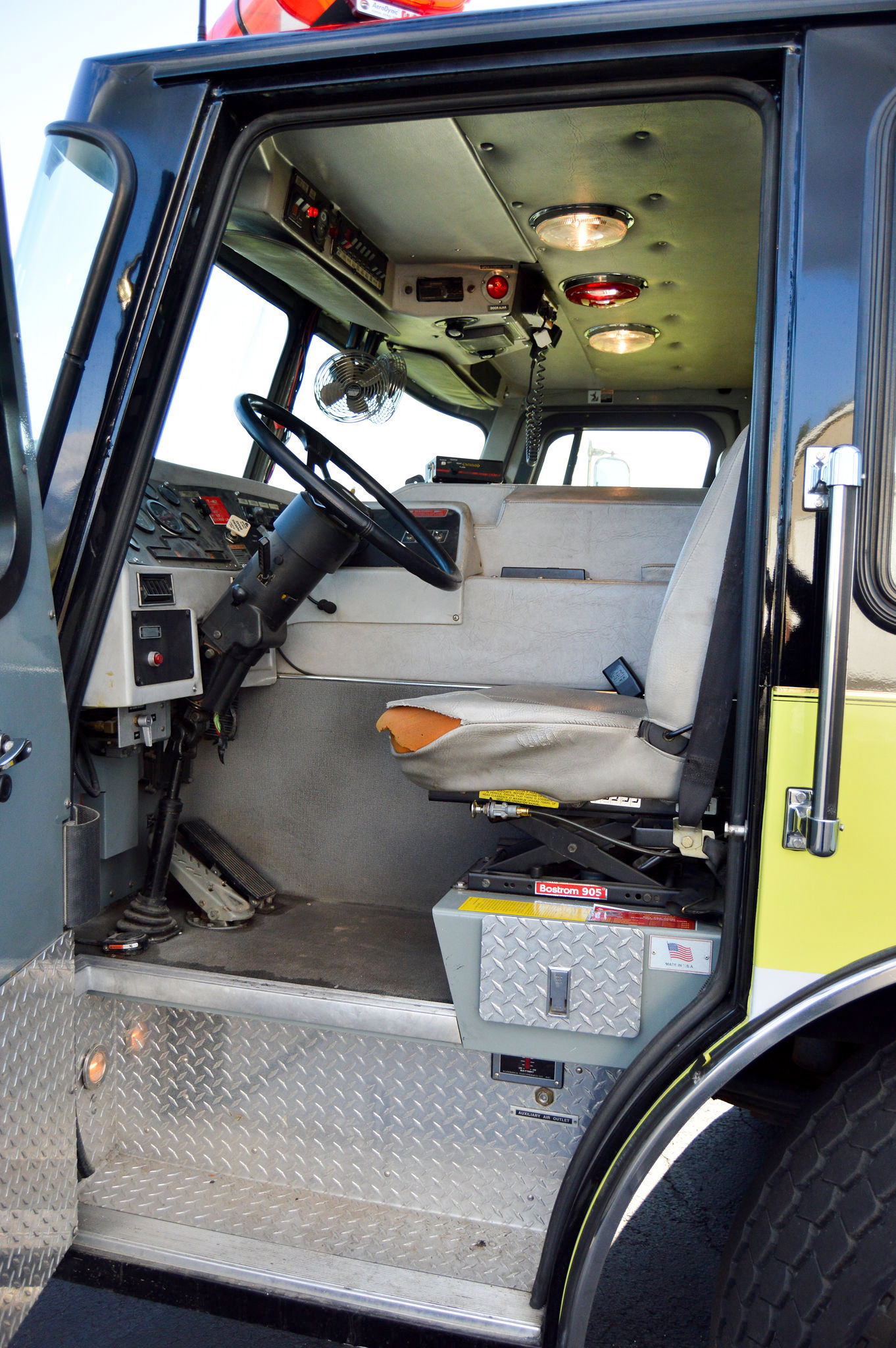 1995 Simon-Duplex 104' Telesquirt | Used Truck Details