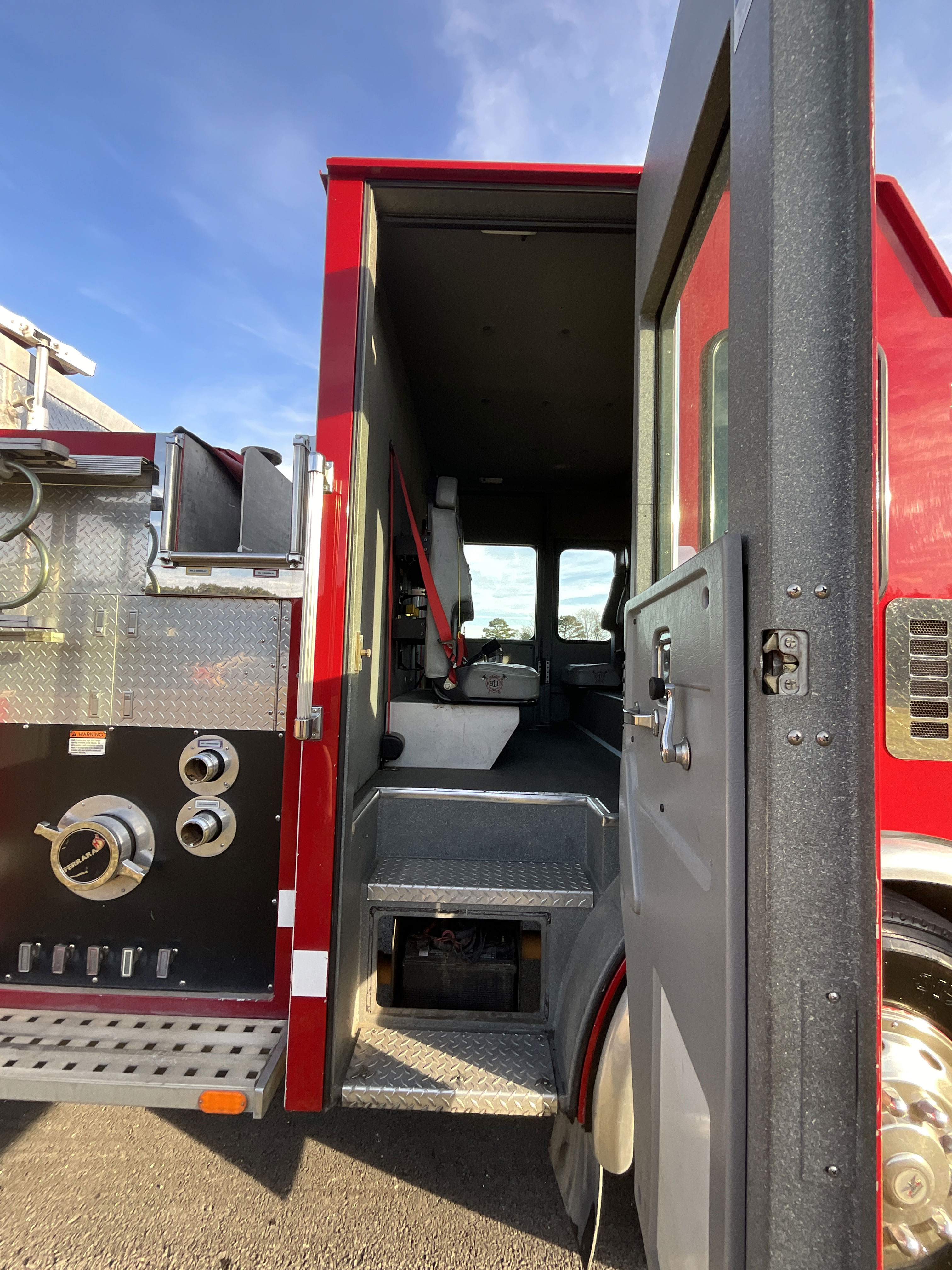 2004 Ferrara HME Custom Pumper | Used Truck Details