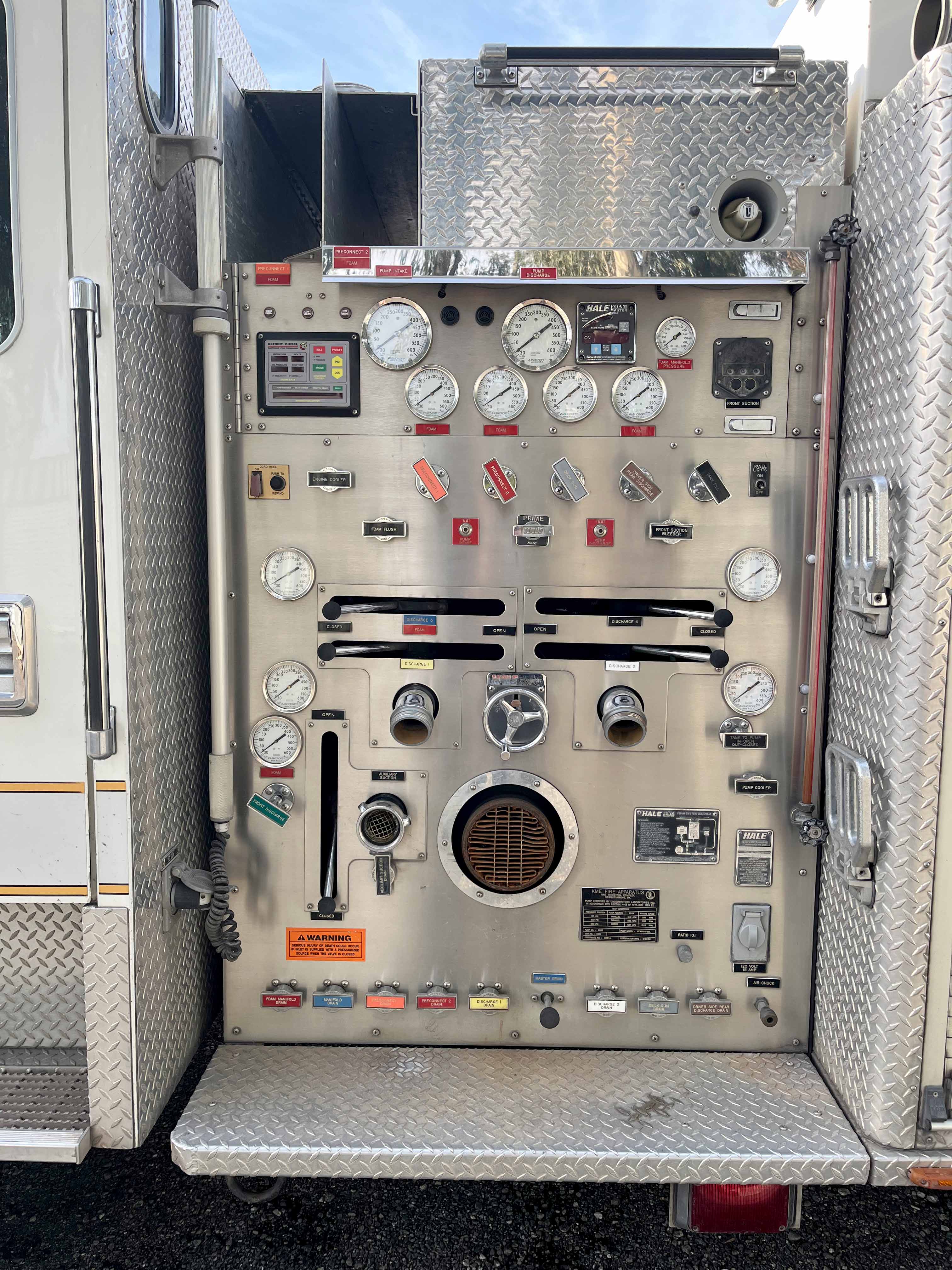 2002 KME Excel Pumper | Firetrucks Unlimited