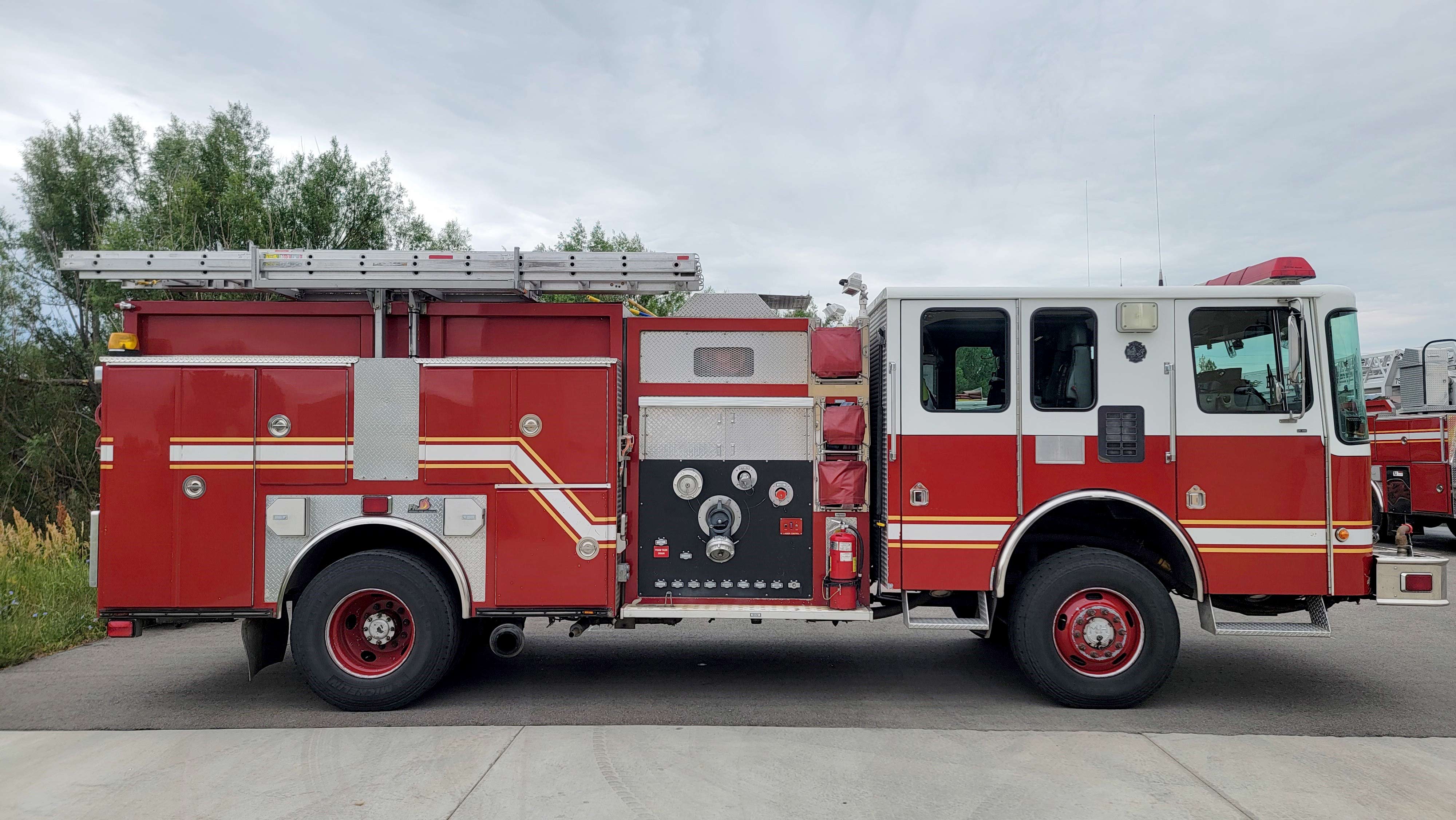 2001 Ferrara HME 4x4 Pumper | Used Truck Details