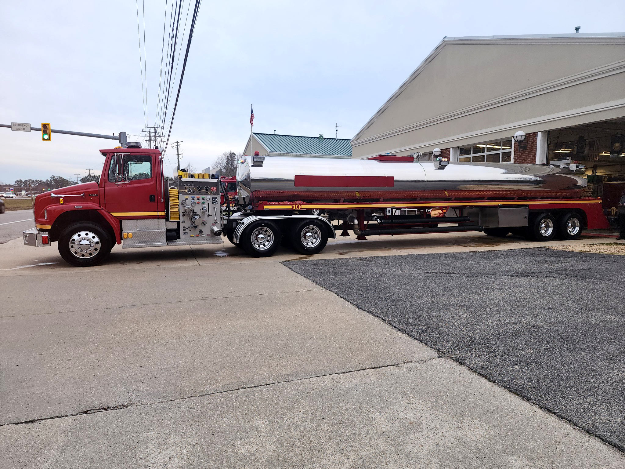 2000 West Mark Freightliner 6x4 Tandem Axle Elliptical Tanker ...