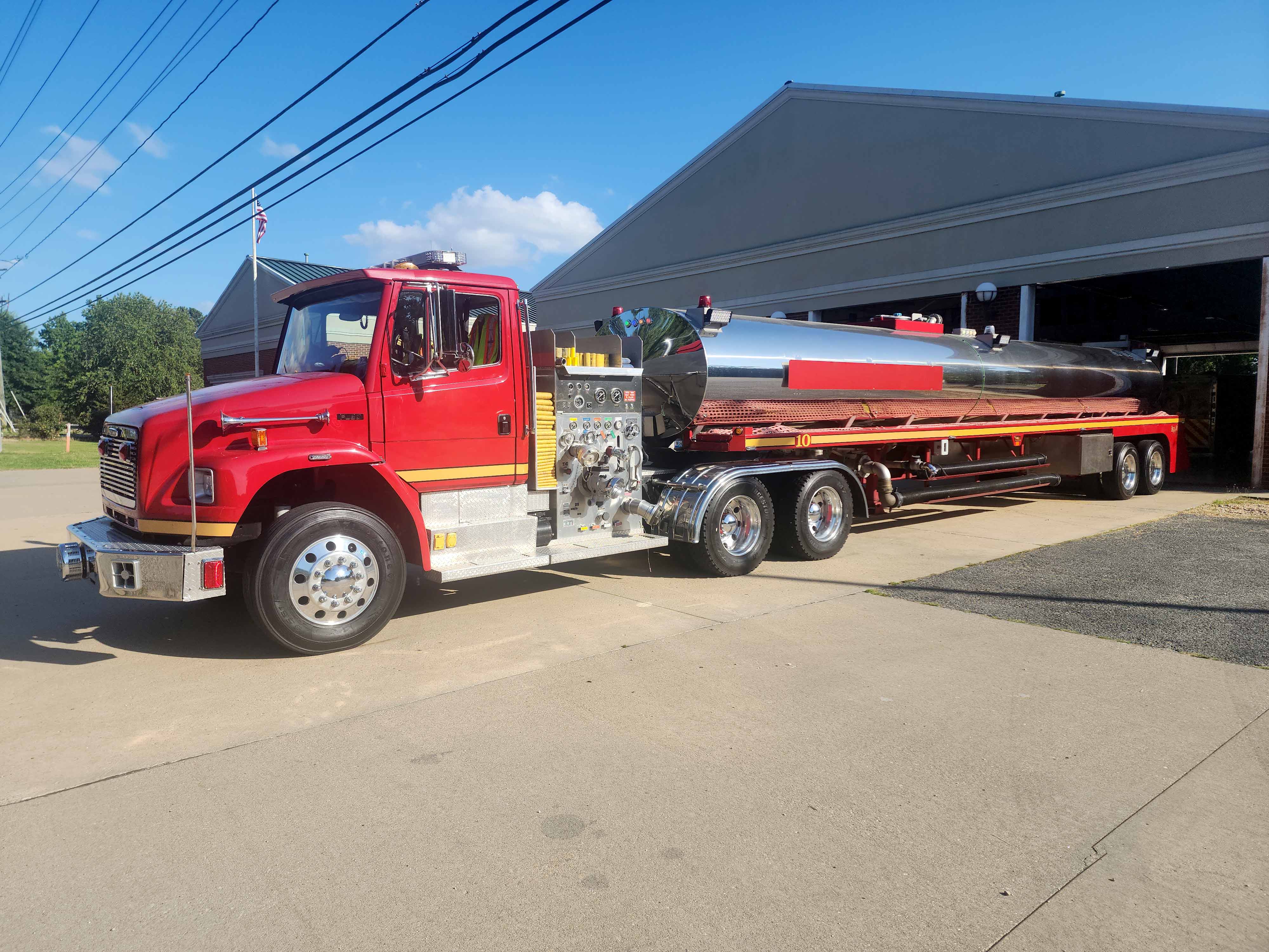 2000 West Mark Freightliner 6x4 Tandem Axle Elliptical Tanker | Used ...