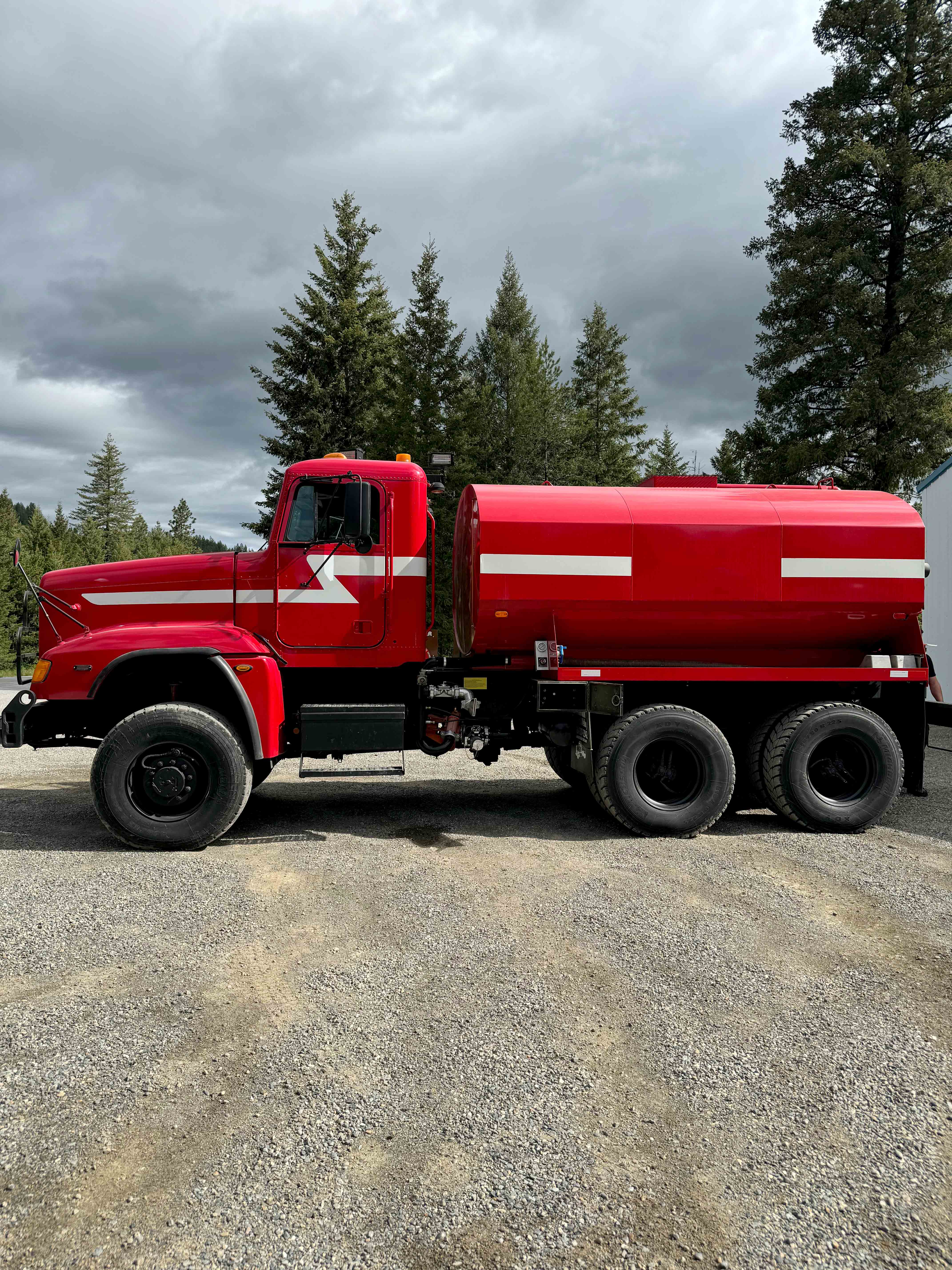2009 Freightliner Commercial Elliptical Tanker | Used Truck Details