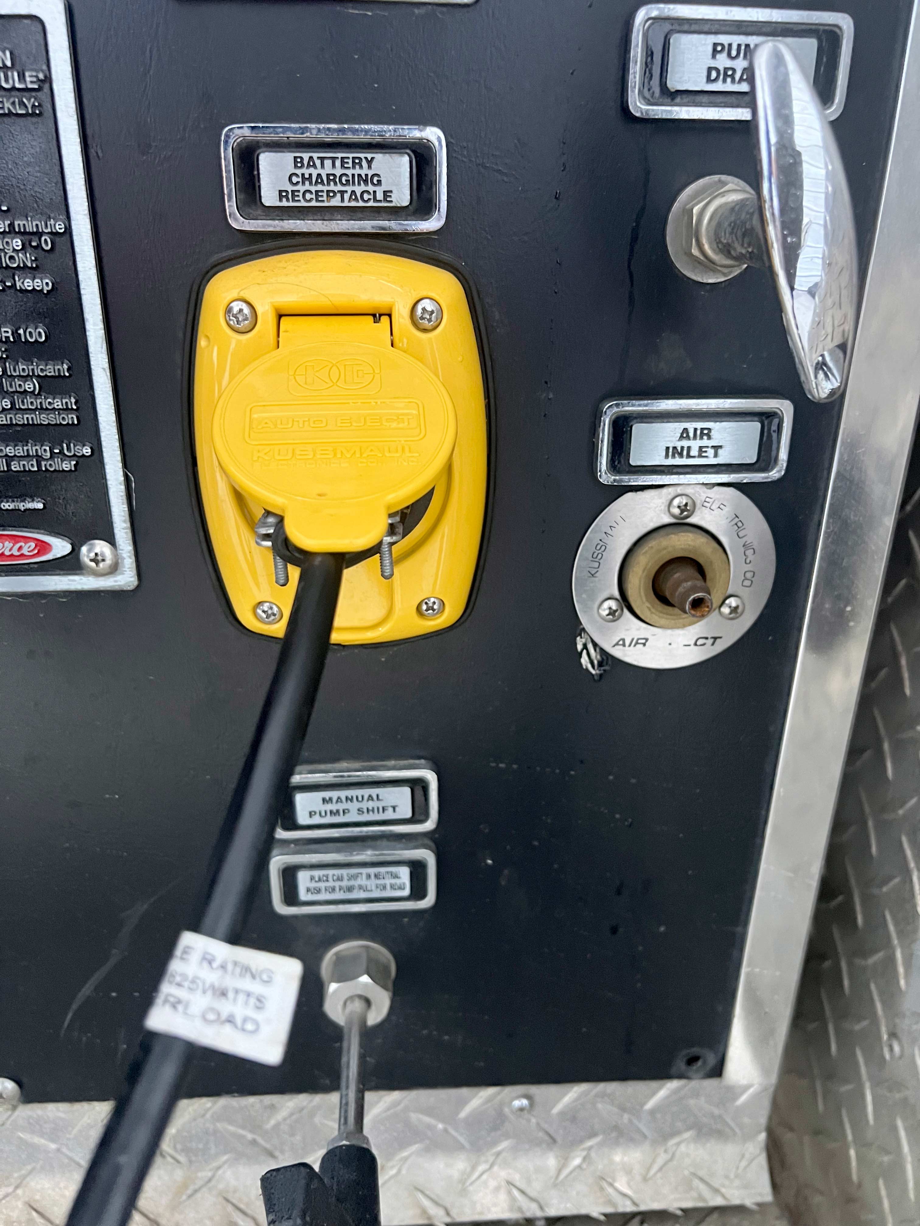 2000 Pierce International Commercial Pumper | Used Truck Details