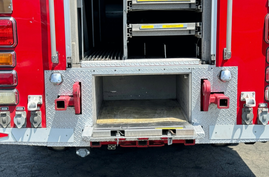 1999 Pierce Walk-In Heavy Rescue | Firetrucks Unlimited