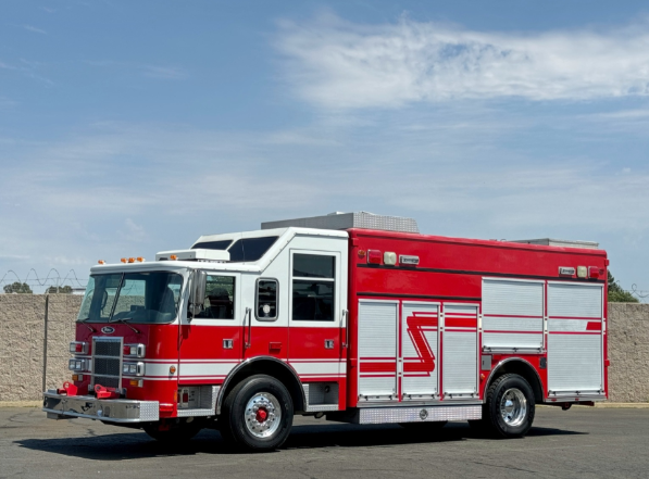 1999 Pierce Walk-In Heavy Rescue | Firetrucks Unlimited