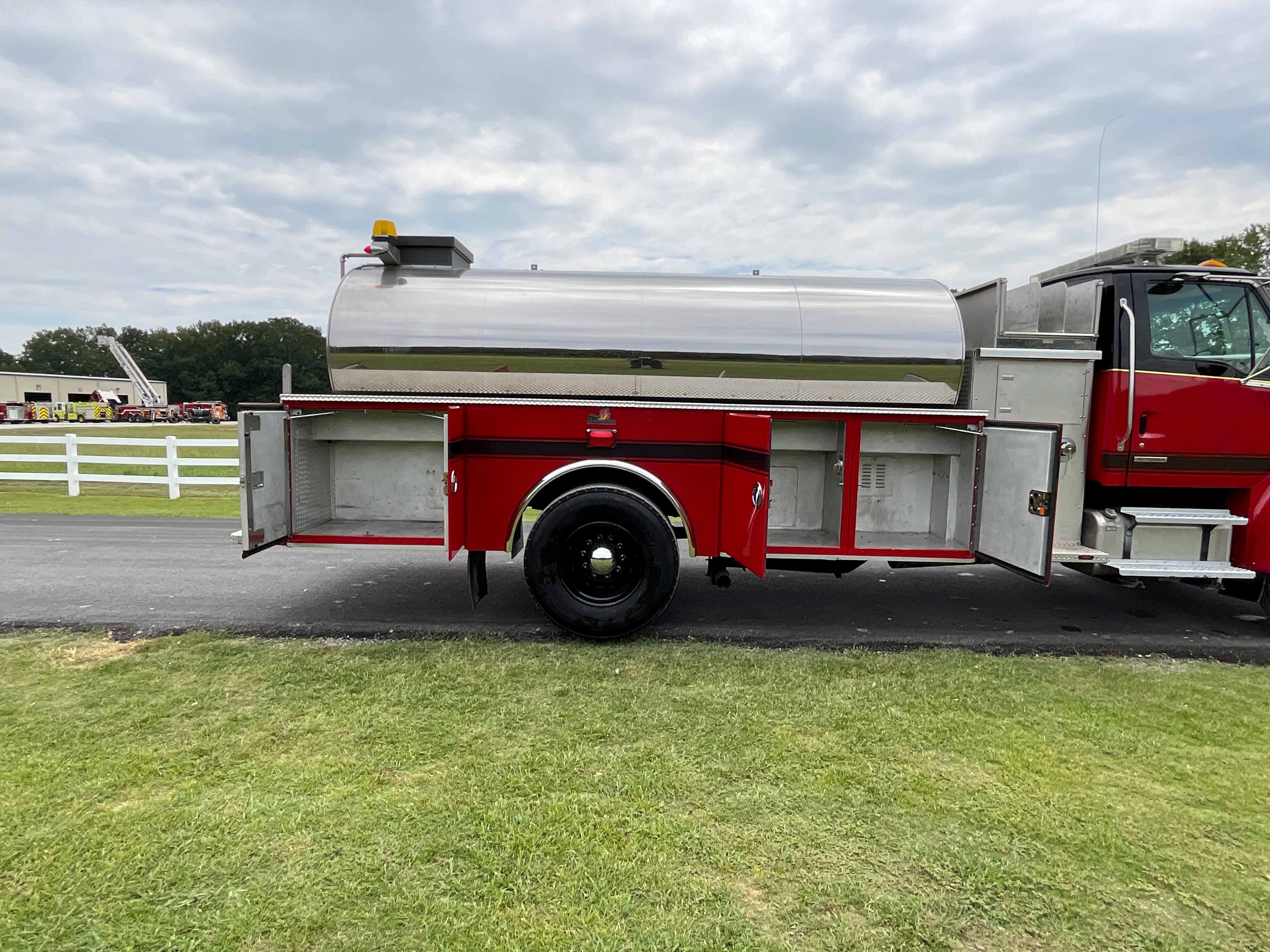 2006 Ferrara Sterling Commercial Elliptical Tanker | Used Truck Details