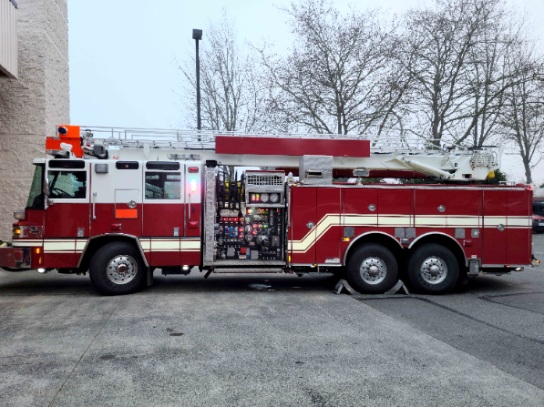 2010 Pierce Quantum 61' Skyboom | Firetrucks Unlimited