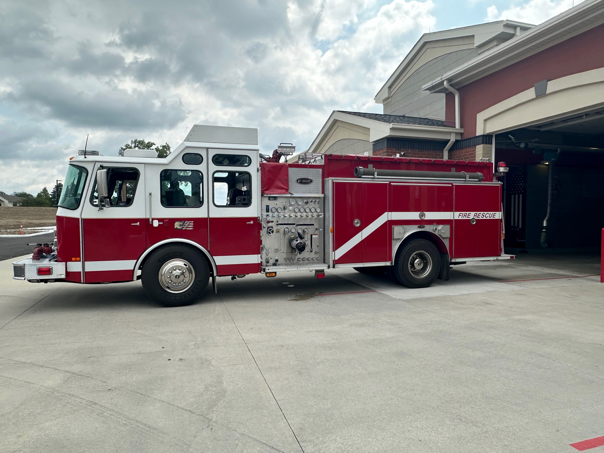 2000 E-One Cyclone Pumper | Firetrucks Unlimited