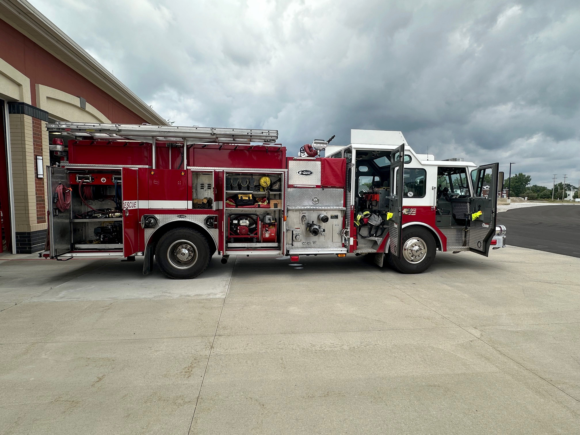 2000 E-One Cyclone Pumper | Used Truck Details