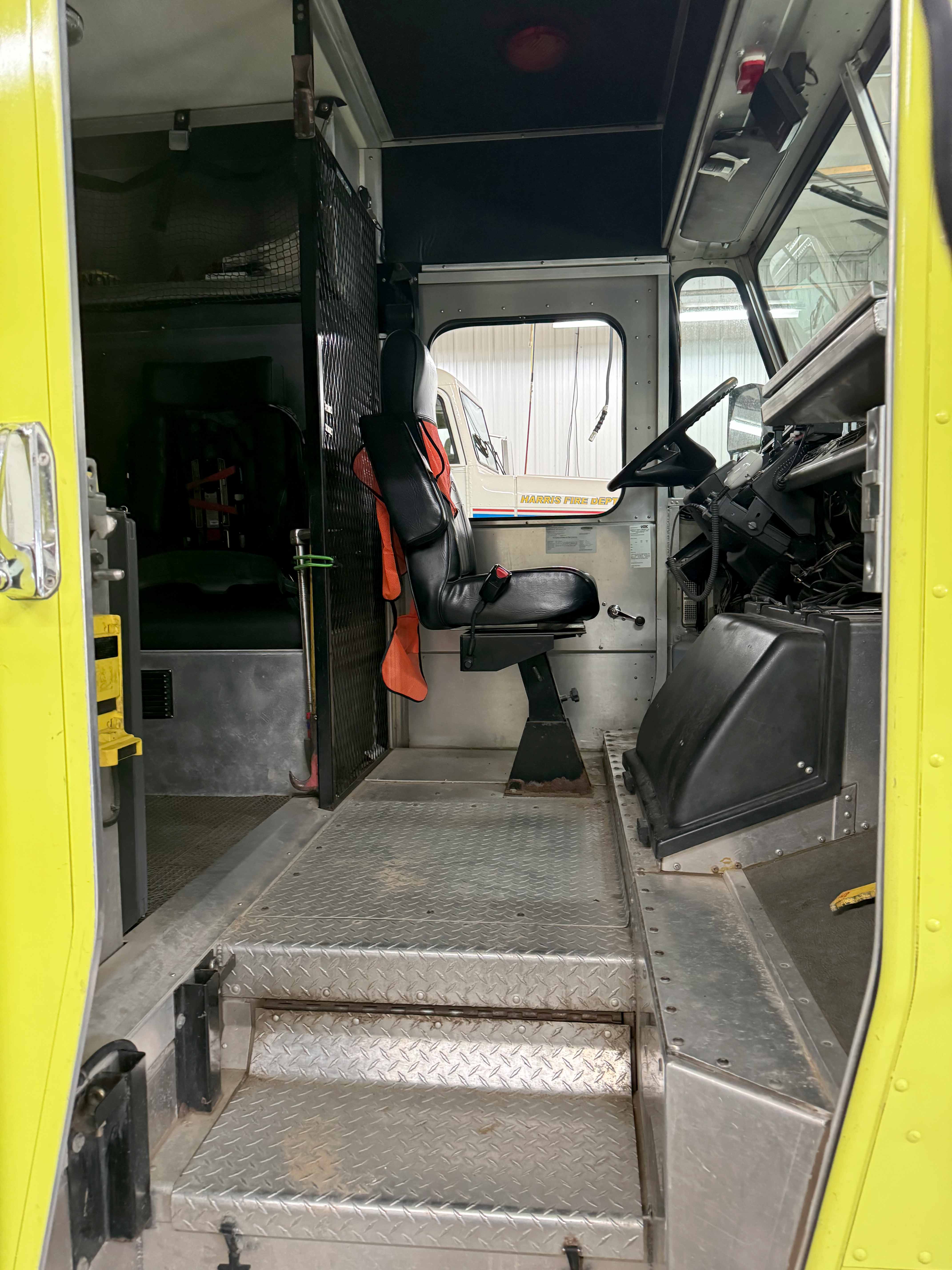 2005 Rosenbauer Freightliner Walk-In Rescue | Used Truck Details