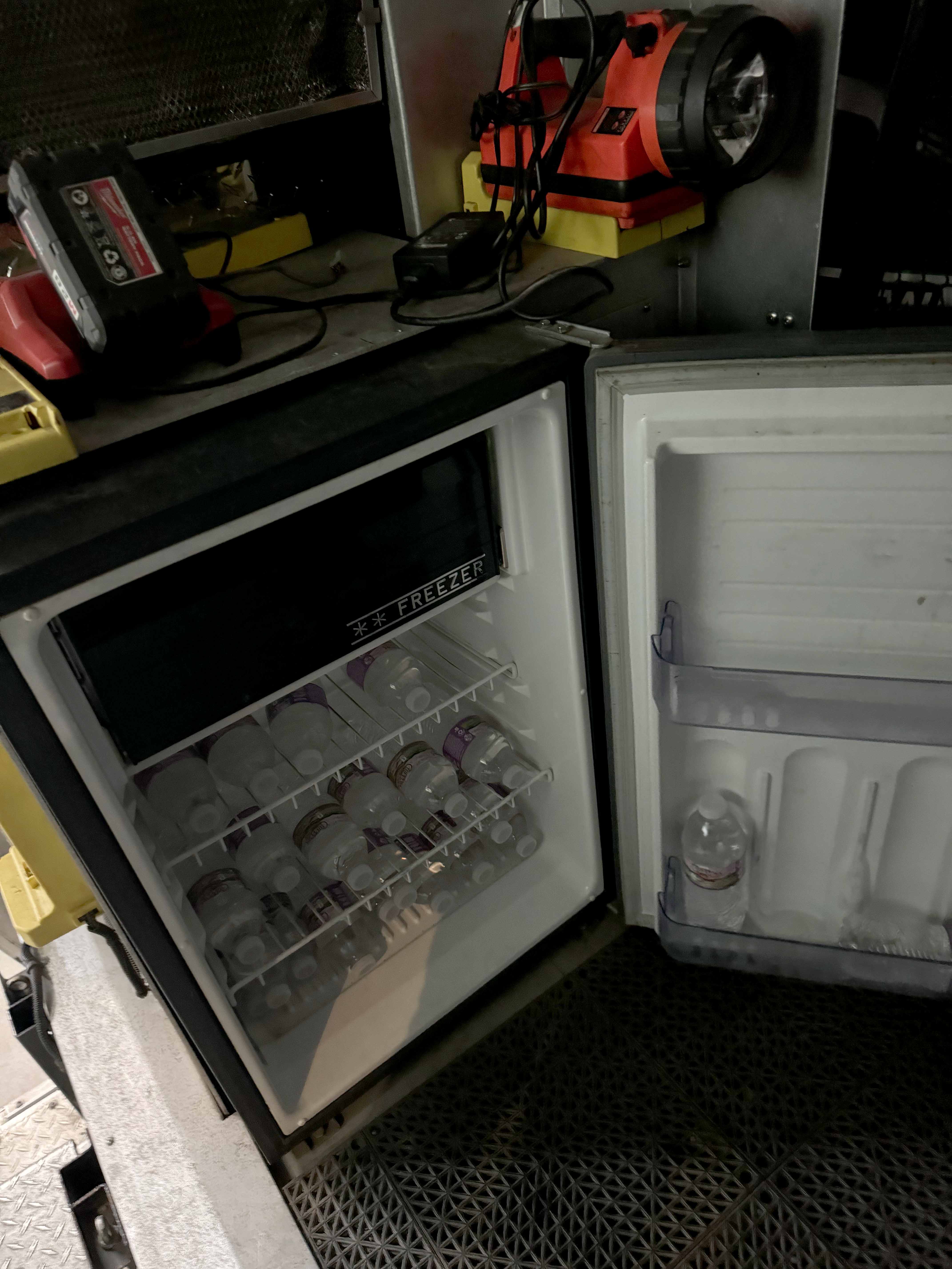 2005 Rosenbauer Freightliner Walk-In Rescue | Used Truck Details