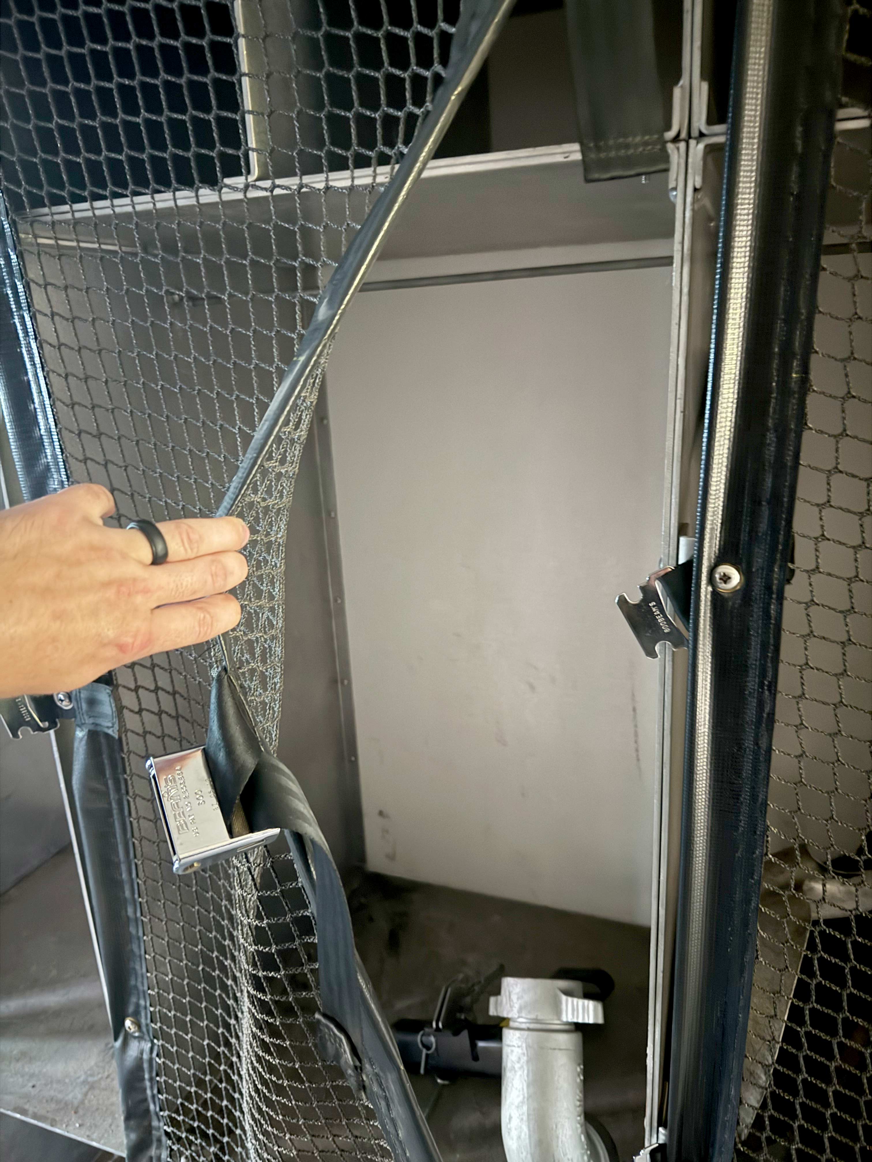 2005 Rosenbauer Freightliner Walk-In Rescue | Used Truck Details