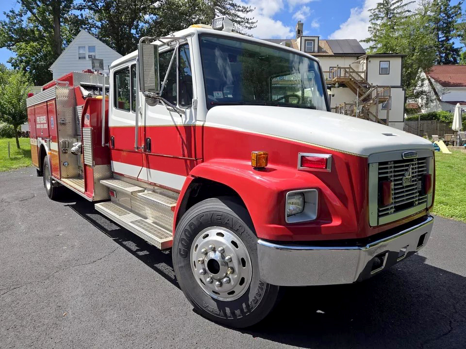 1999 Smeal Freightliner Commercial Pumper | Used Truck Details