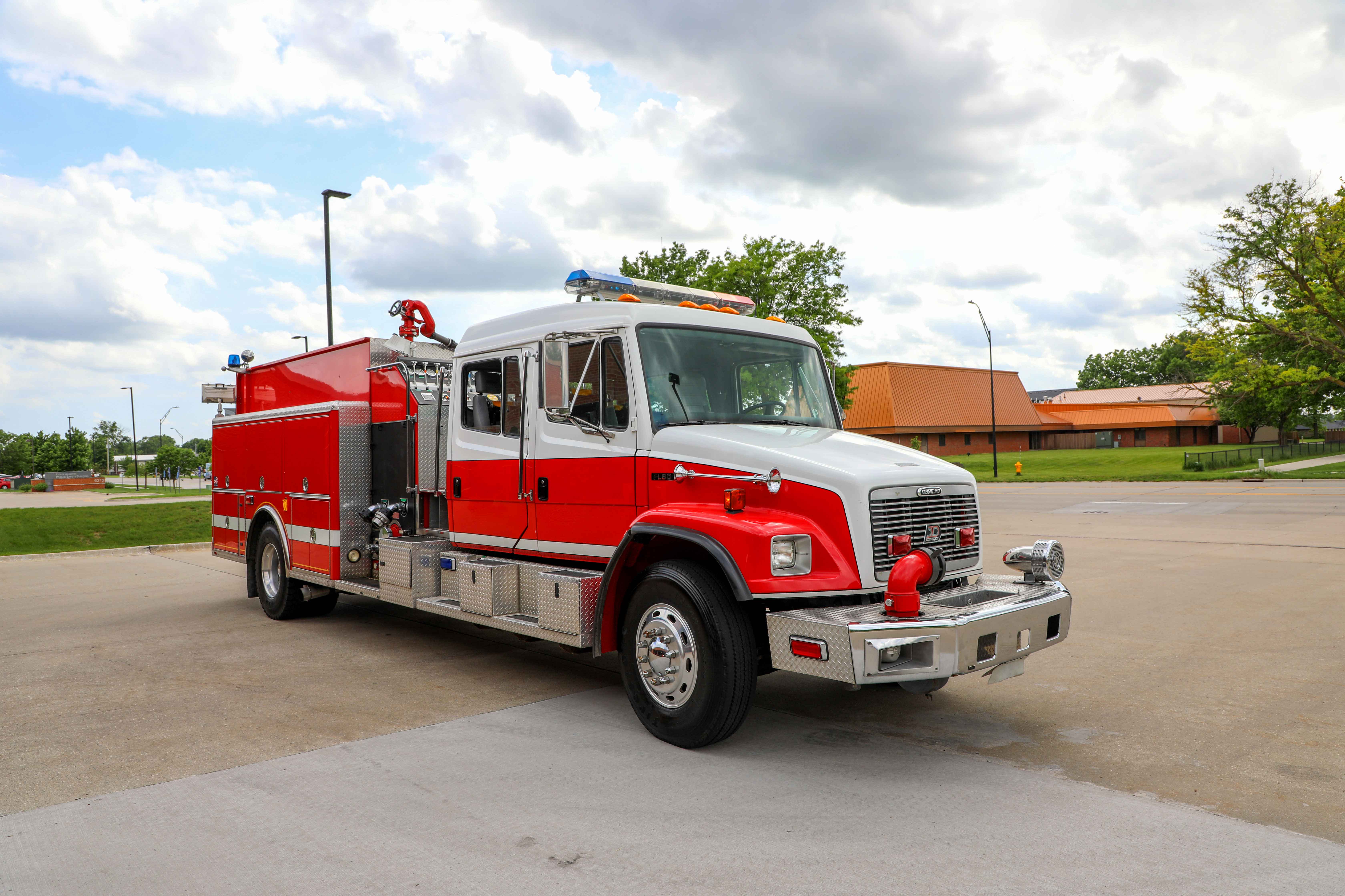 1999 3D Freightliner Commercial Pumper | Used Truck Details