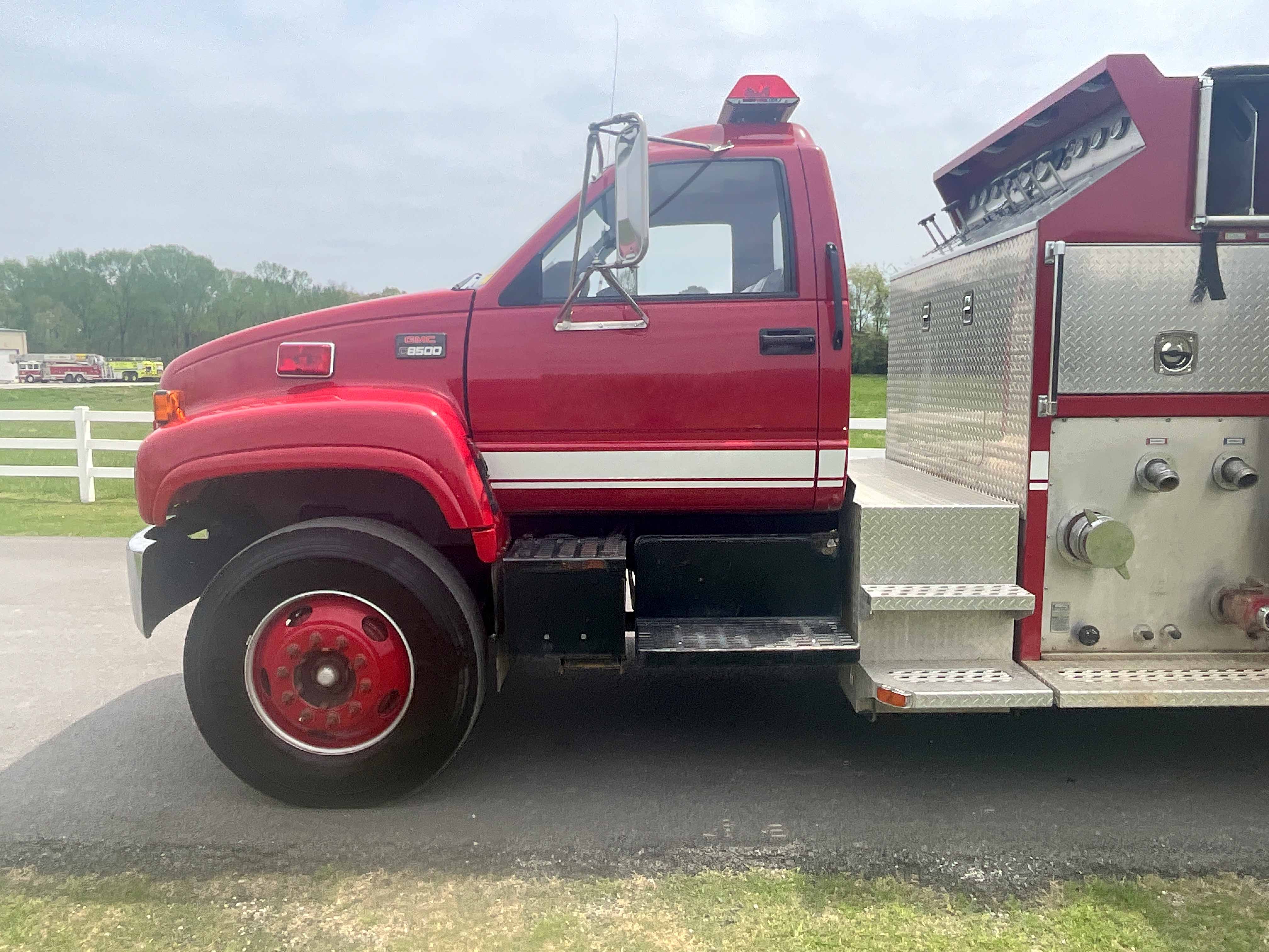 2000 Almonte GMC Commercial Pumper Tanker | Firetrucks Unlimited
