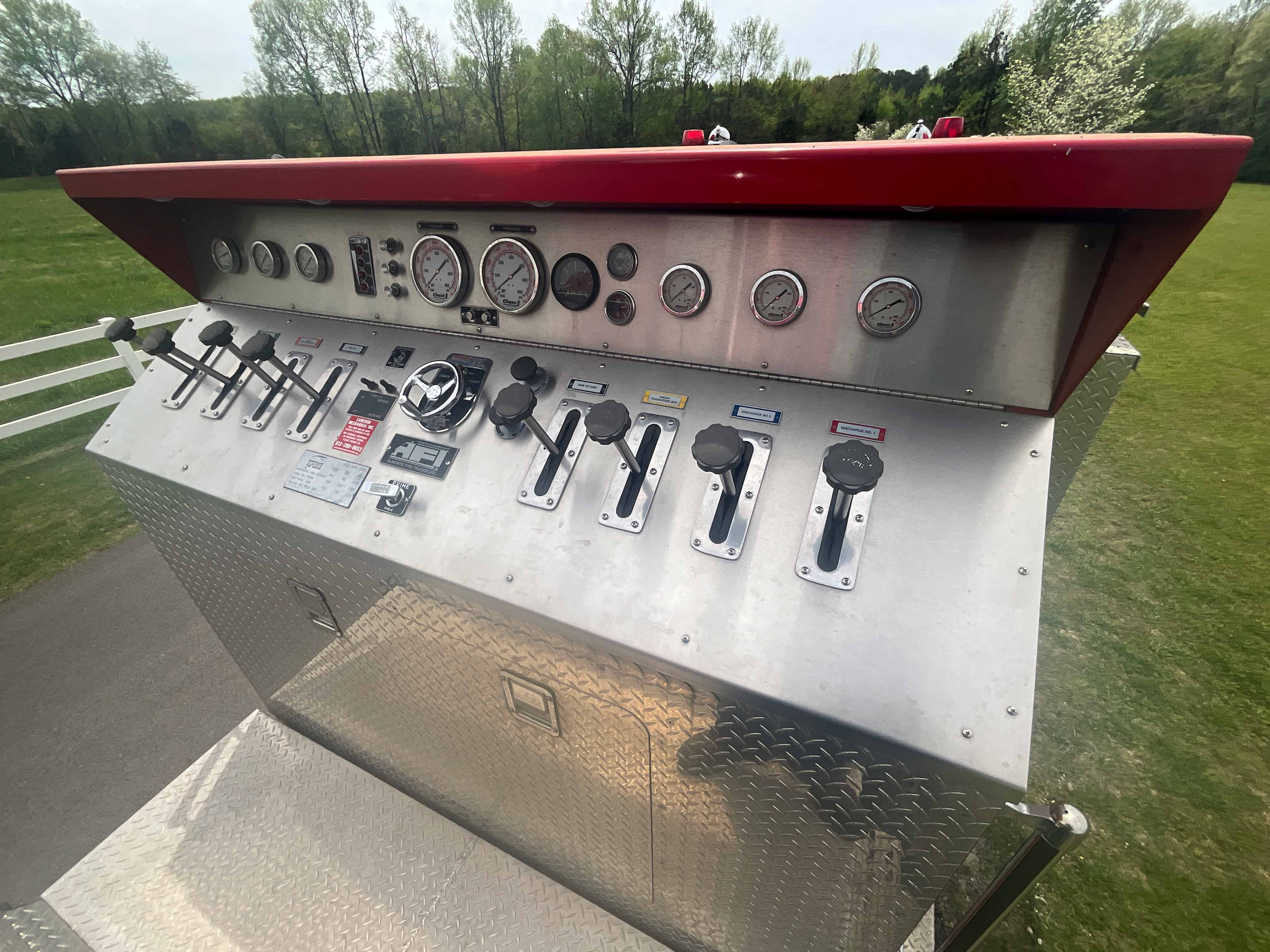 2000 Almonte GMC Commercial Pumper Tanker | Firetrucks Unlimited