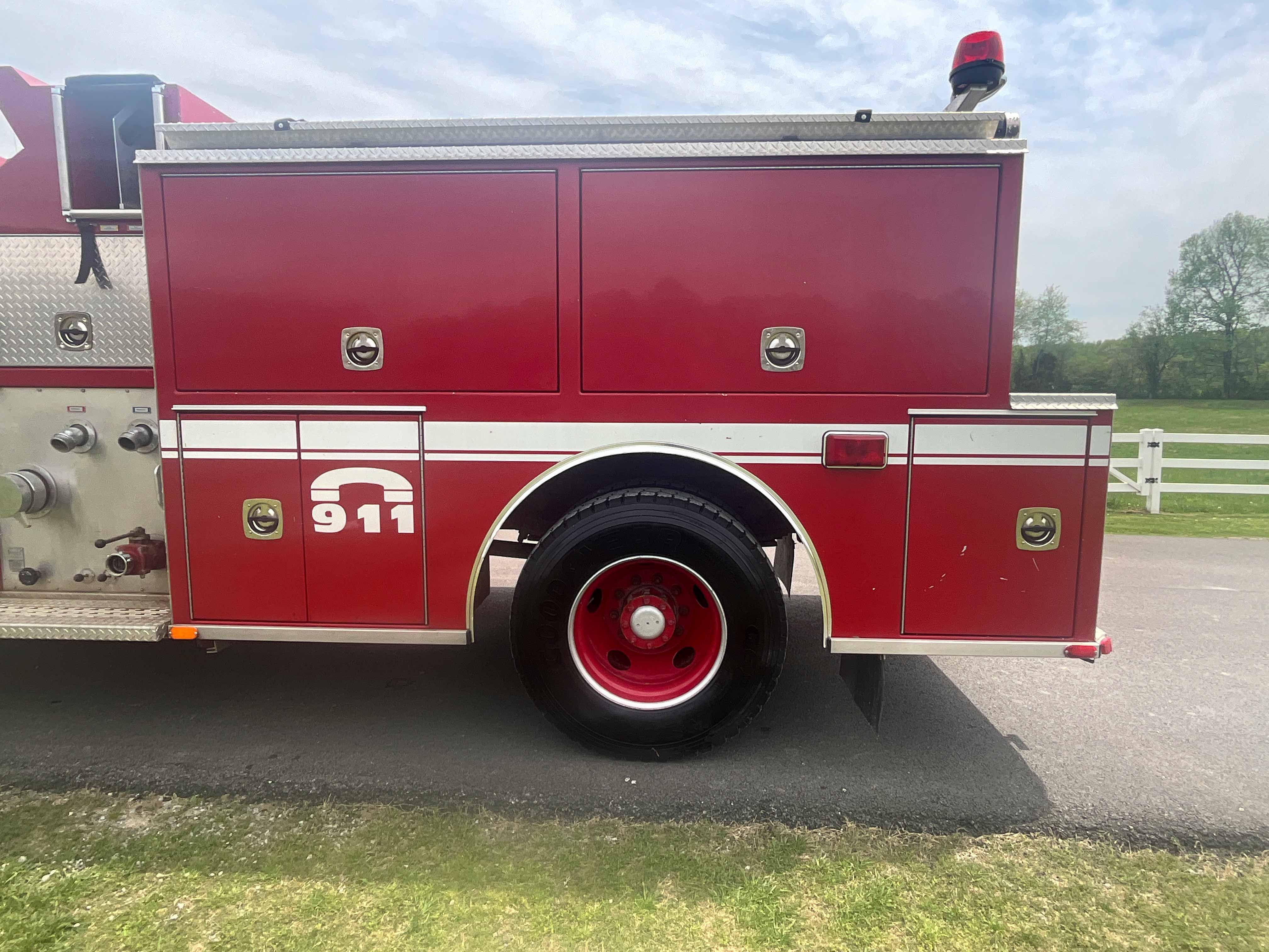 2000 Almonte GMC Commercial Pumper Tanker | Firetrucks Unlimited