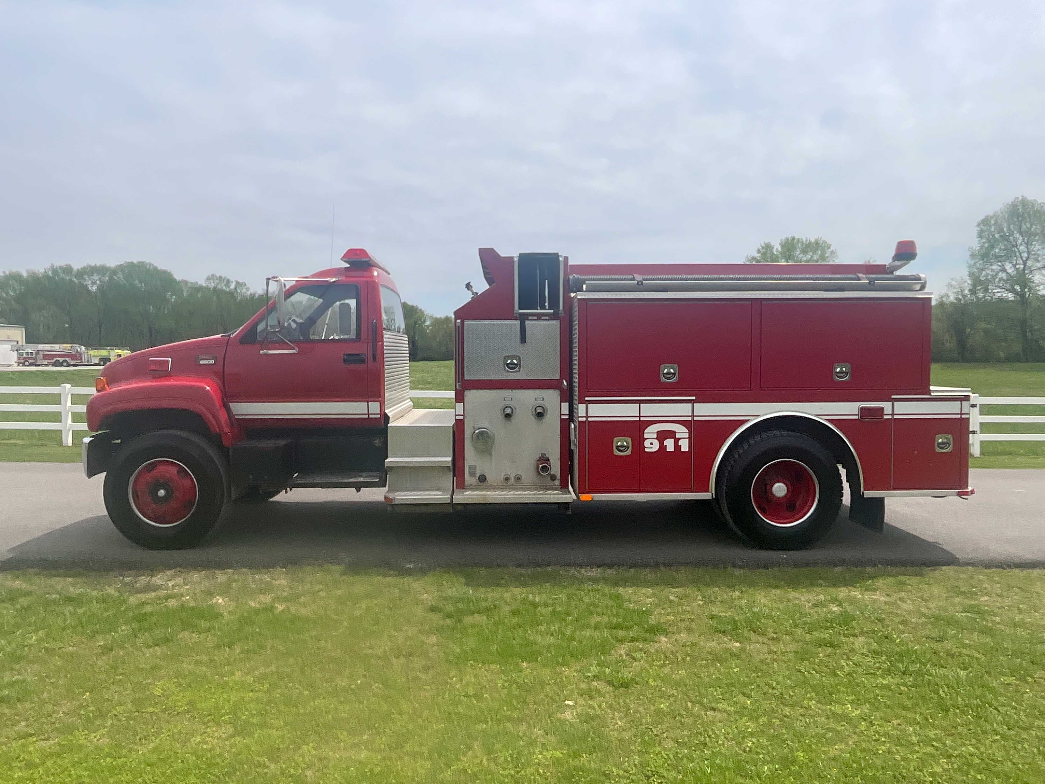 2000 Almonte GMC Commercial Pumper Tanker | Firetrucks Unlimited
