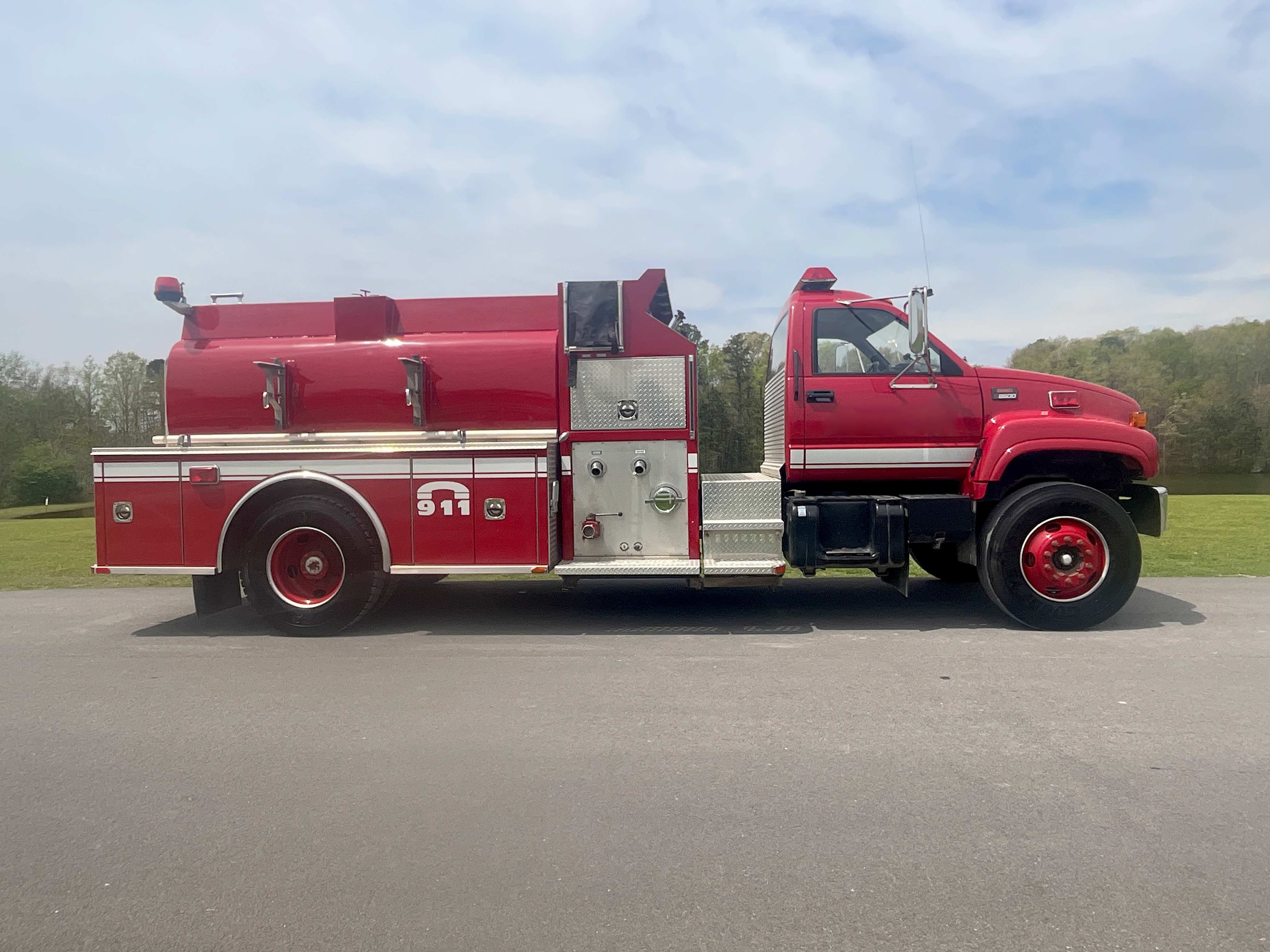 2000 Almonte GMC Commercial Pumper Tanker | Used Truck Details