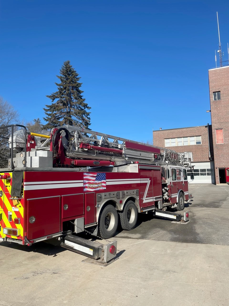 2012 E-One Cyclone II 100' Platform | Firetrucks Unlimited