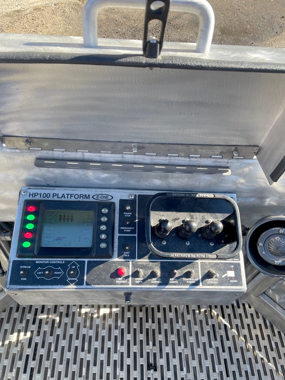 2012 E-One Cyclone II 100' Platform | Firetrucks Unlimited