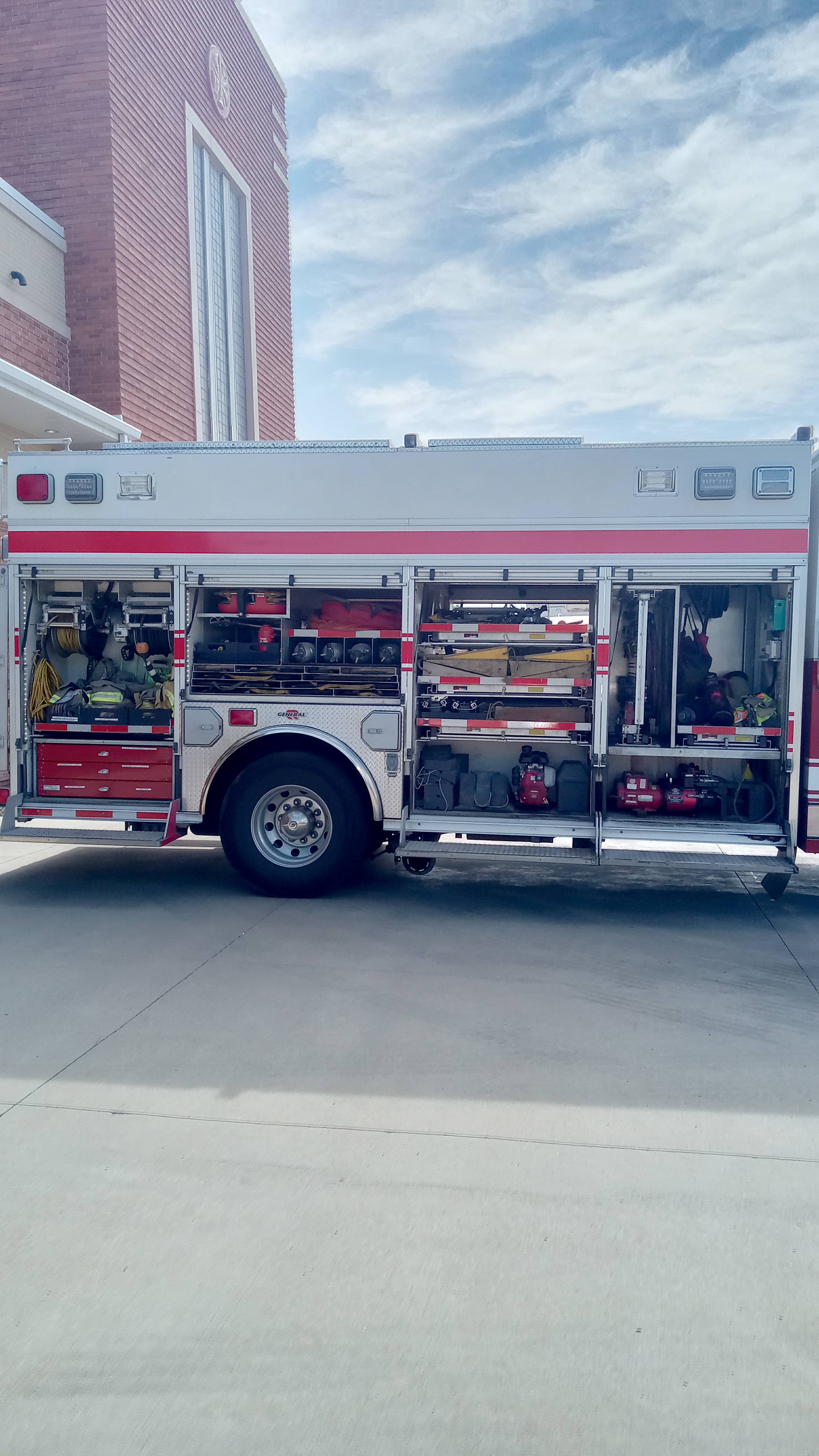 2008 Rosenbauer Spartan Heavy Rescue | Firetrucks Unlimited