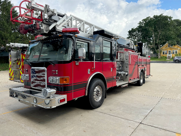 2007 Pierce Enforcer 75' Aerial | Firetrucks Unlimited