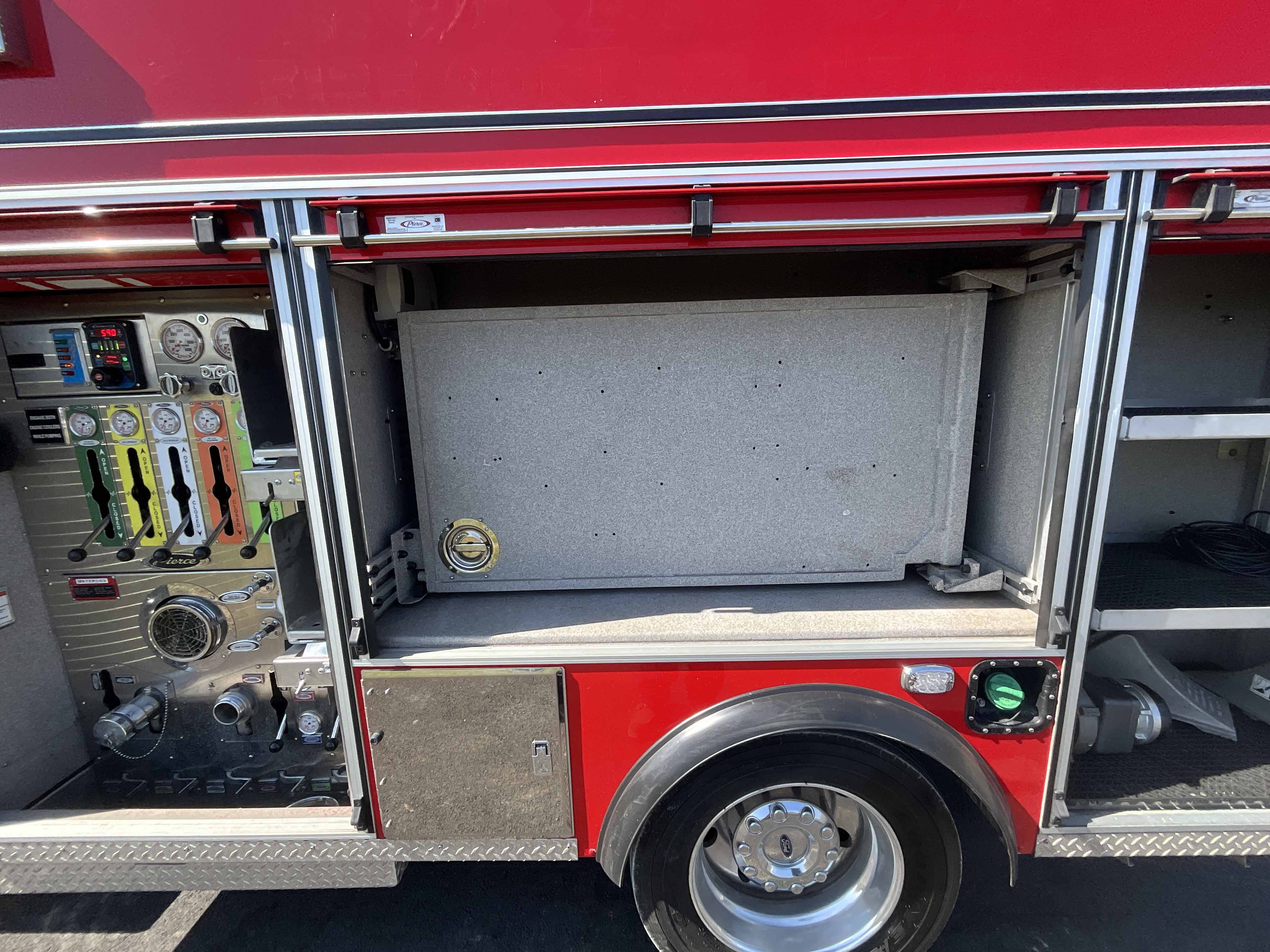 2017 Pierce Ford 4x4 Commercial Mini Pumper | Firetrucks Unlimited