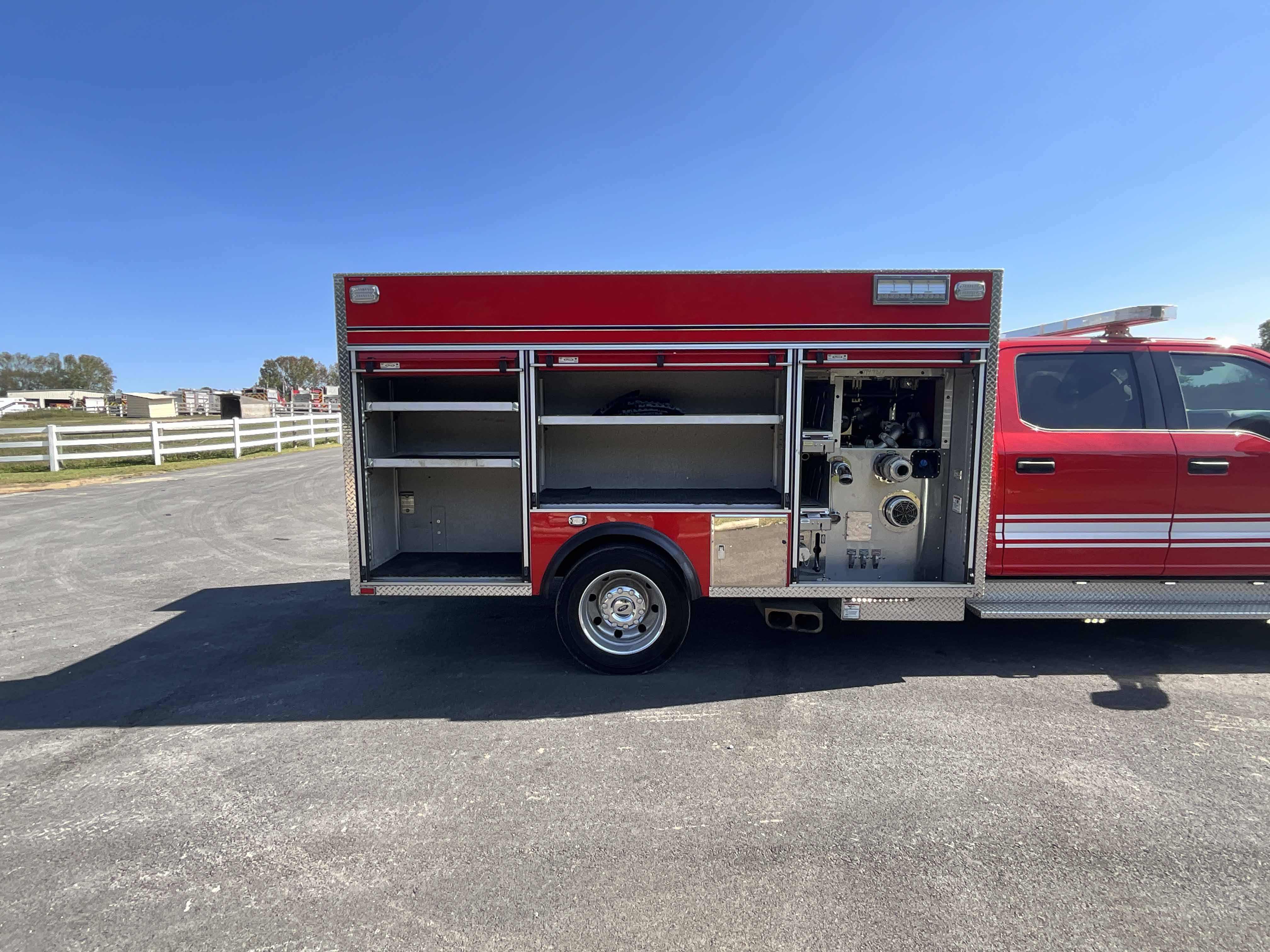 2017 Pierce Ford 4x4 Commercial Mini Pumper | Firetrucks Unlimited