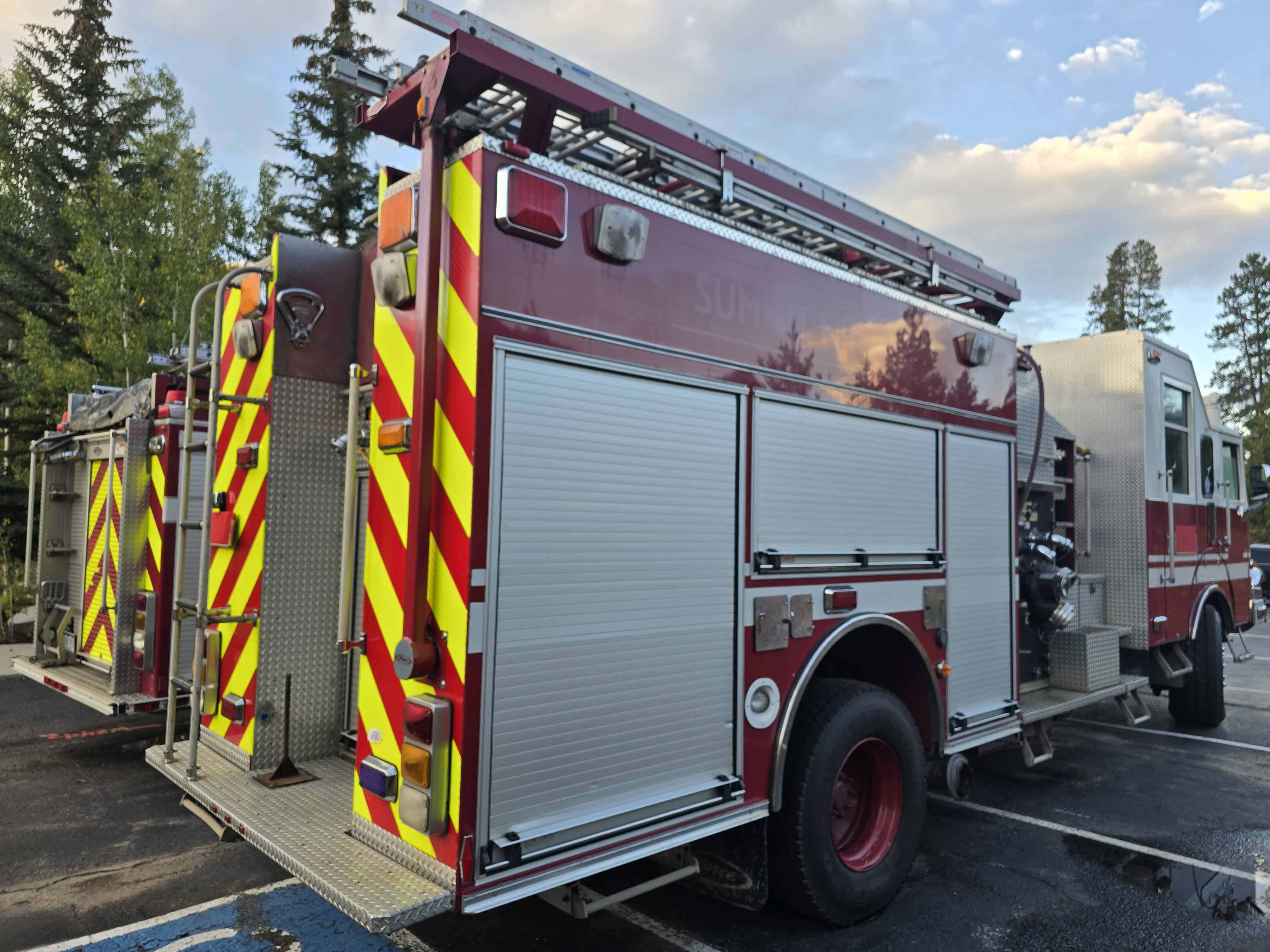 2005 Pierce Dash 4x4 Pumper | Firetrucks Unlimited