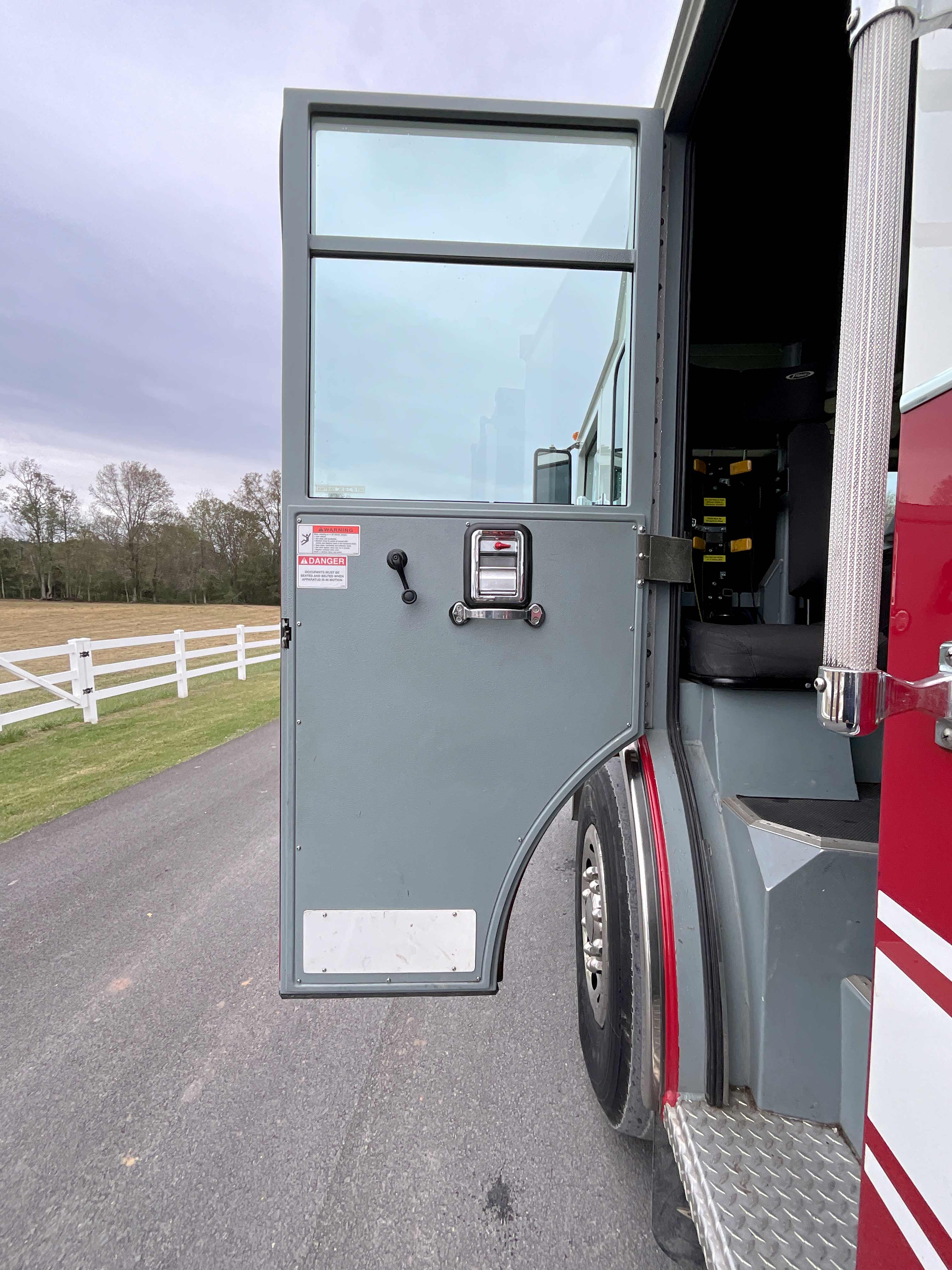 2010 Pierce Saber PUC Pumper | Used Truck Details