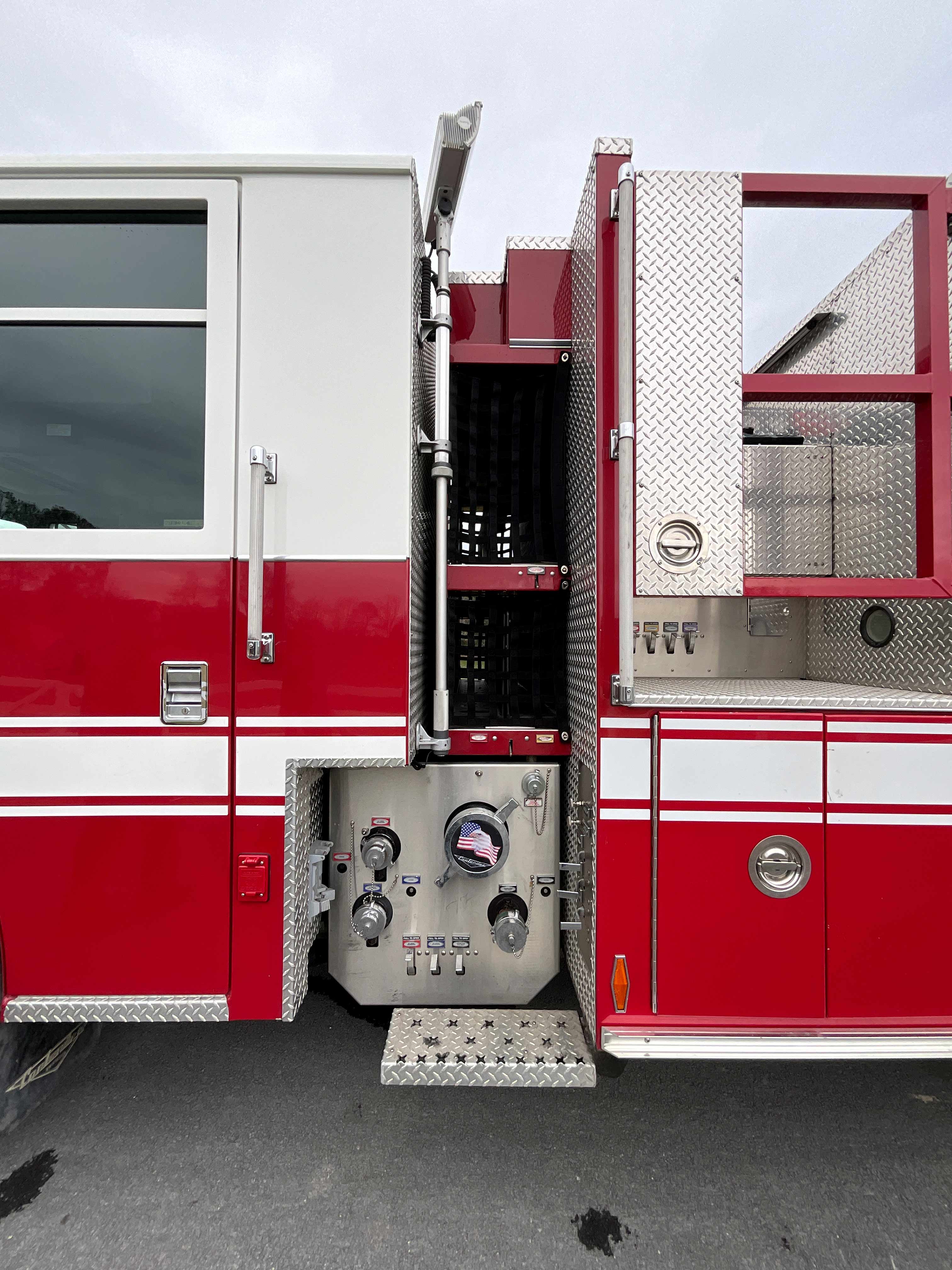 2010 Pierce Saber PUC Pumper | Firetrucks Unlimited