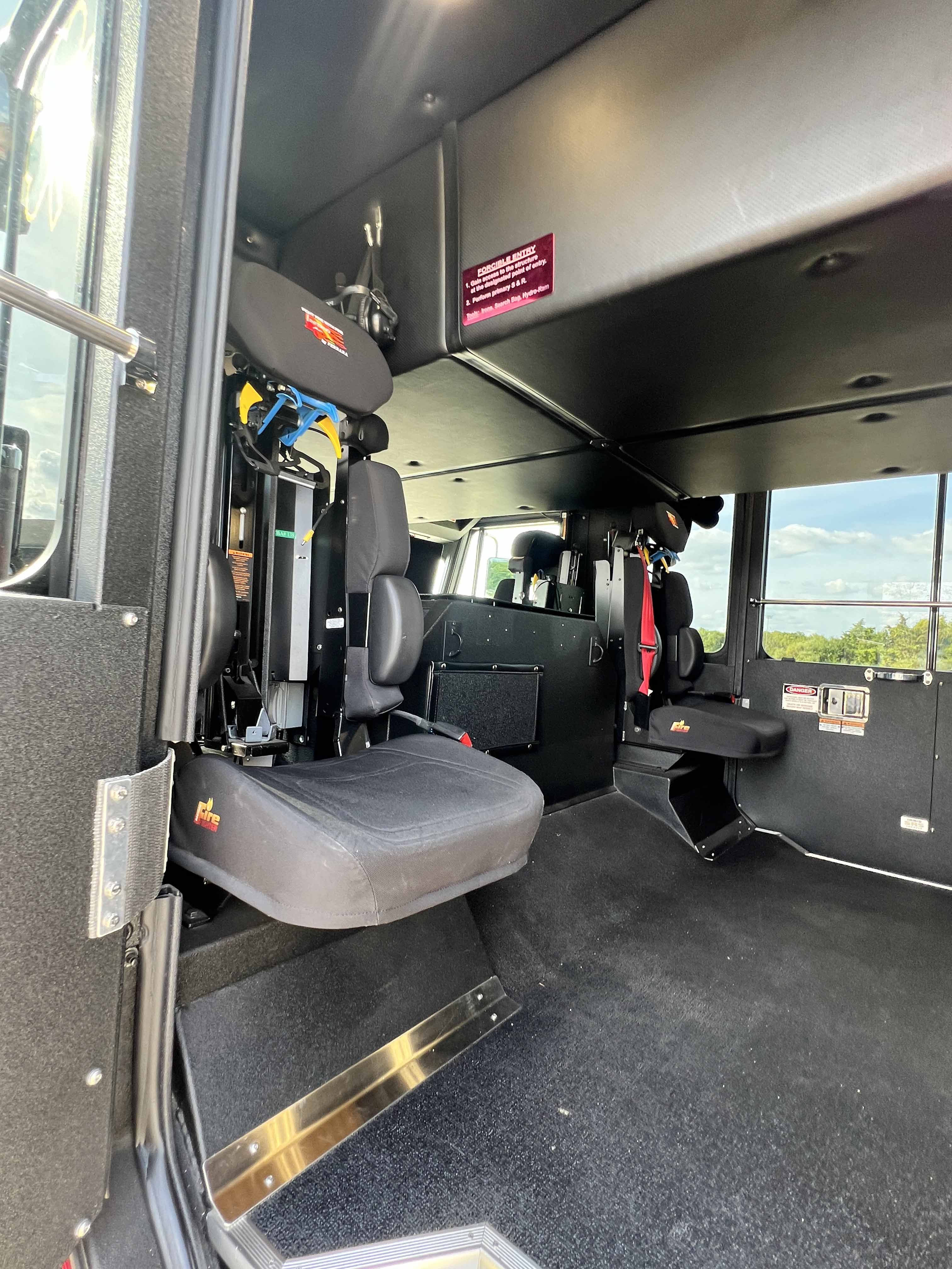 2015 Ferrara Igniter 100' Tower | Used Truck Details