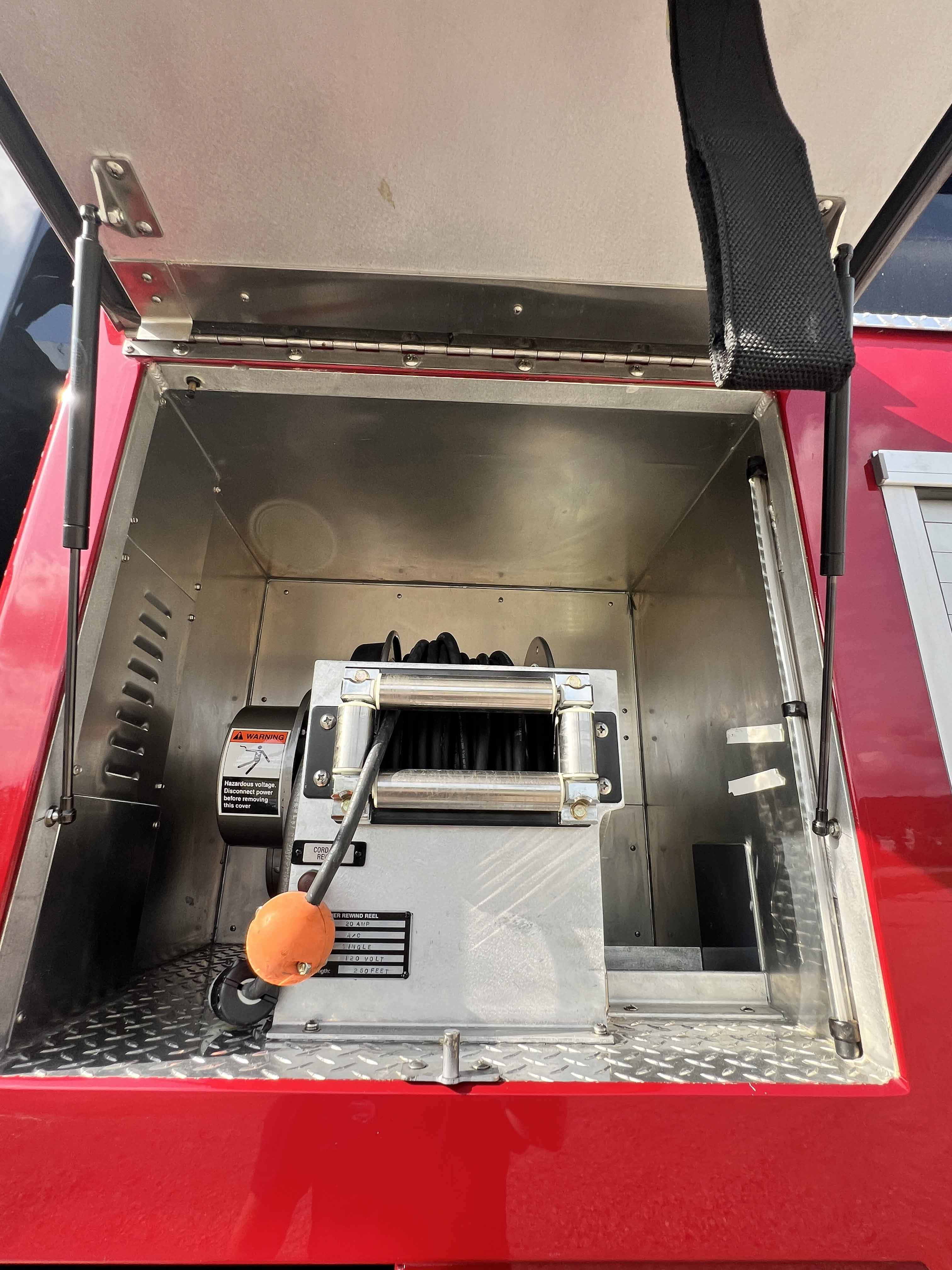 2015 Ferrara Igniter 100' Tower | Firetrucks Unlimited