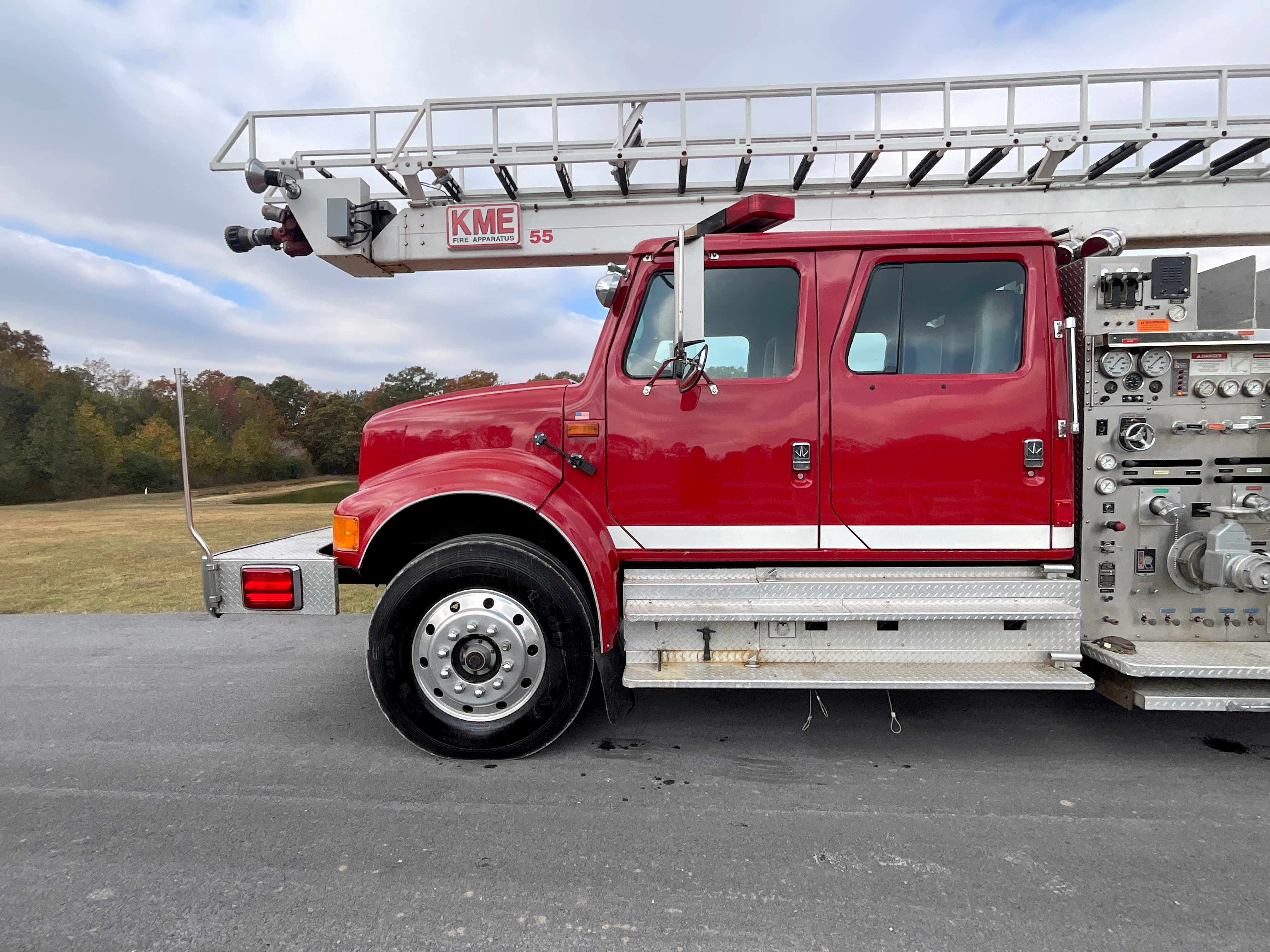 1992 KME International Commercial 55' Aerial | Firetrucks Unlimited