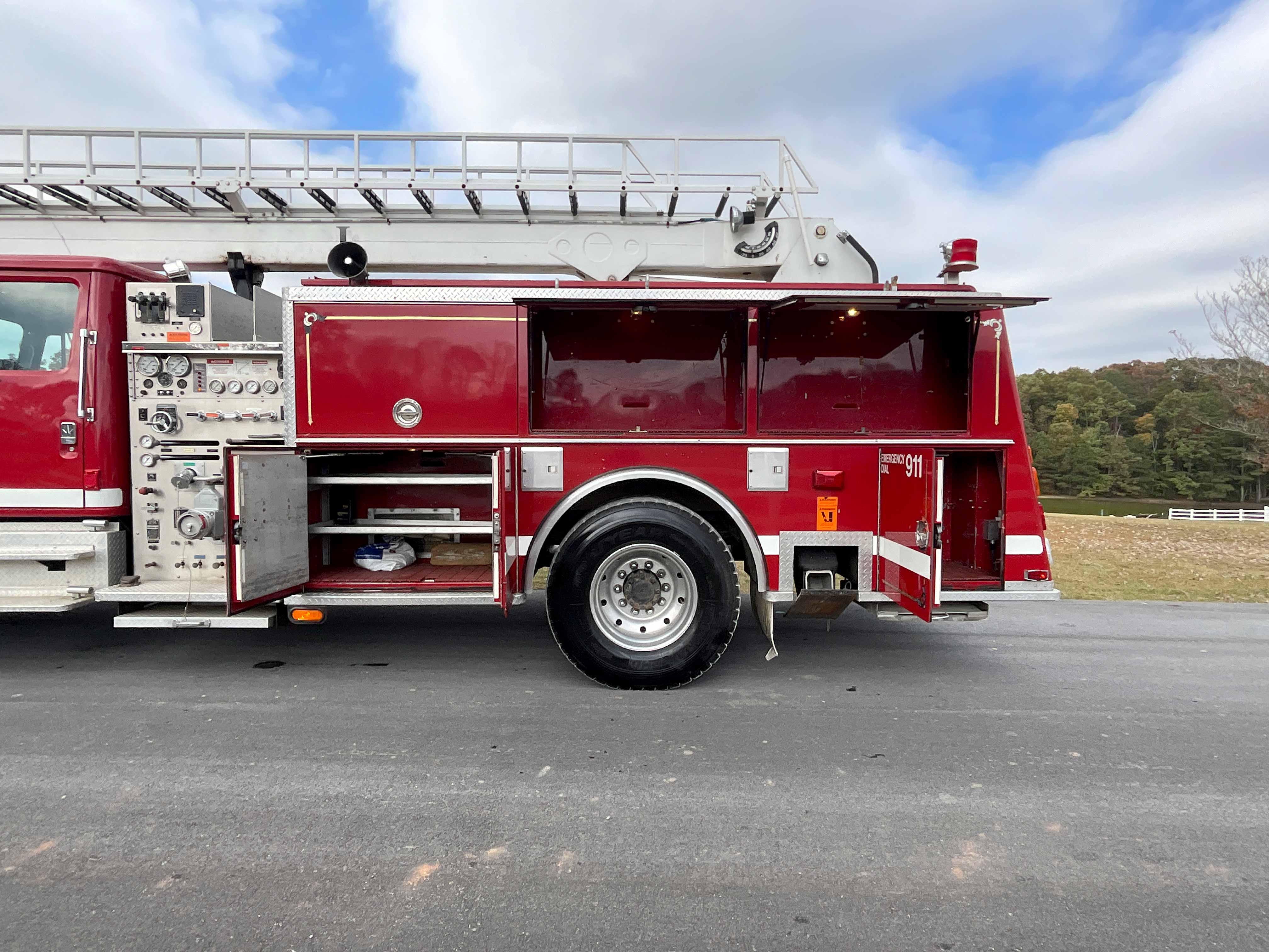 1992 KME International Commercial 55' Aerial | Firetrucks Unlimited