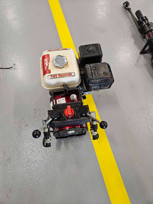 Hydraulic High-Pressure TNT Extrication Tools | Firetrucks Unlimited