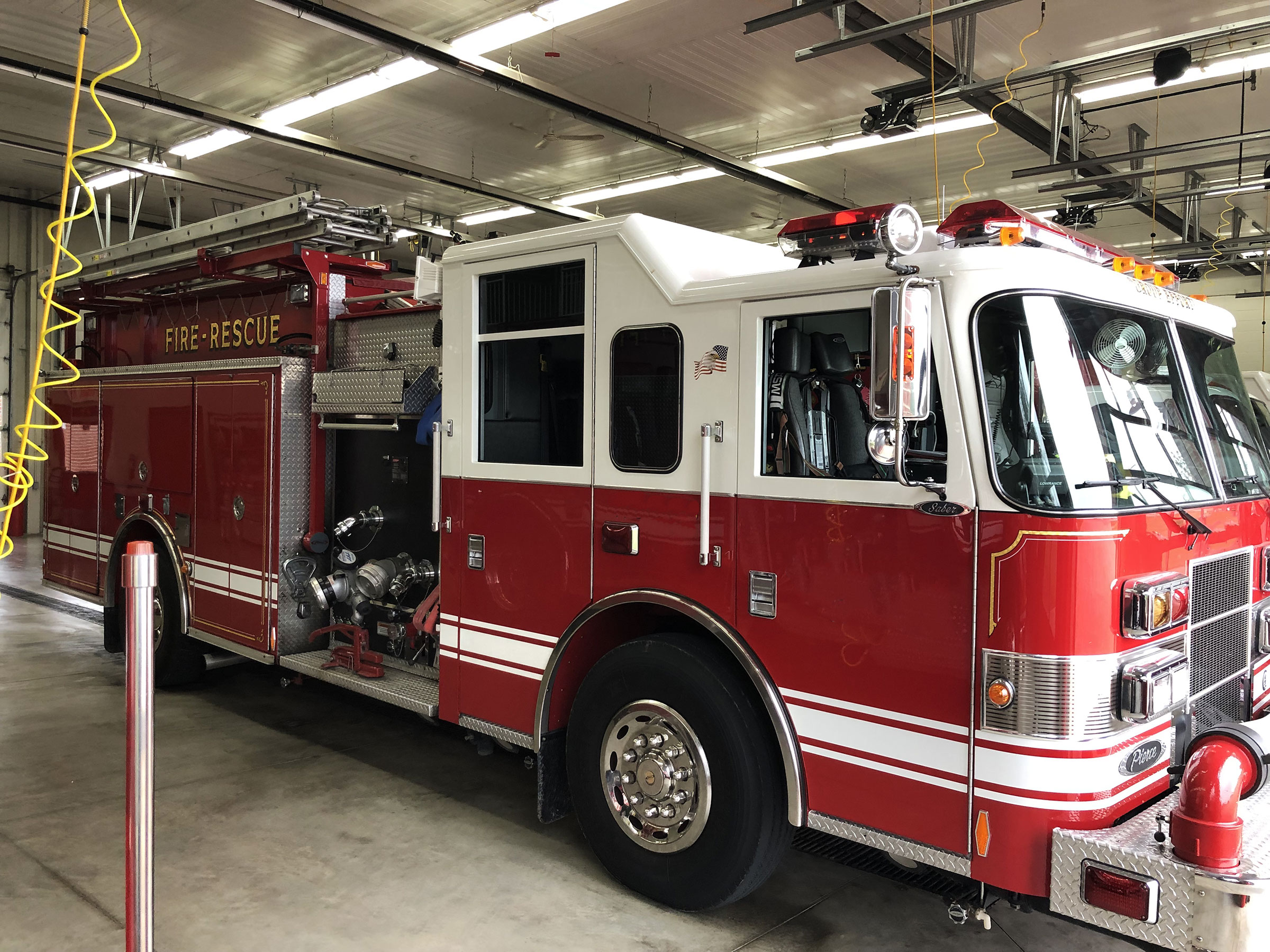 2003 Pierce Saber Pumper | Used Truck Details
