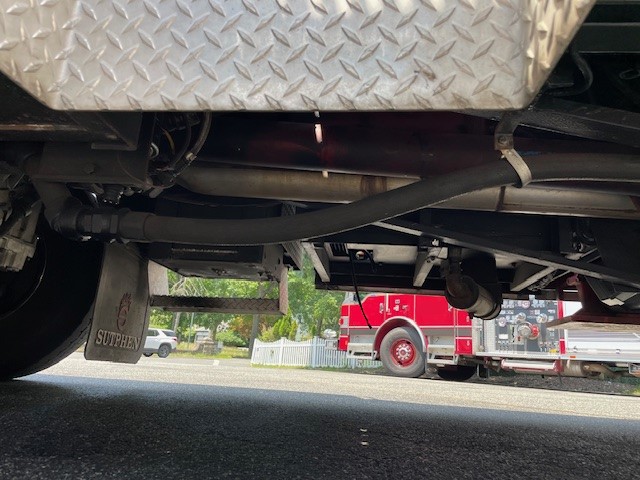 1998 Sutphen 100' Mid-Mount Platform | Firetrucks Unlimited