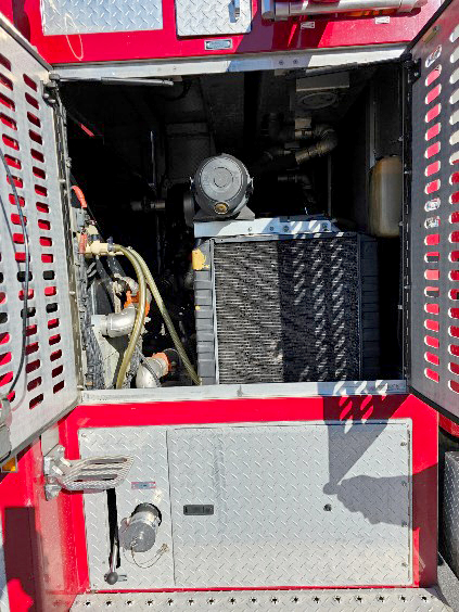 2000 International 4x4 Commercial Mini Pumper | Firetrucks Unlimited