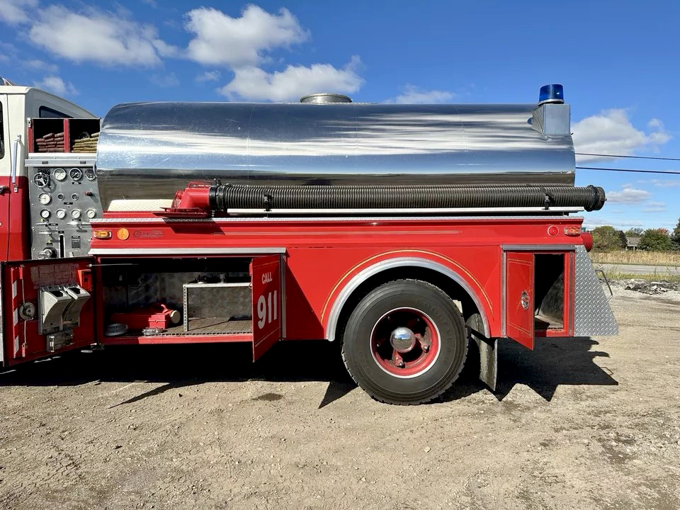 1984 4 Guys Ford Commercial Elliptical Tanker | Firetrucks Unlimited