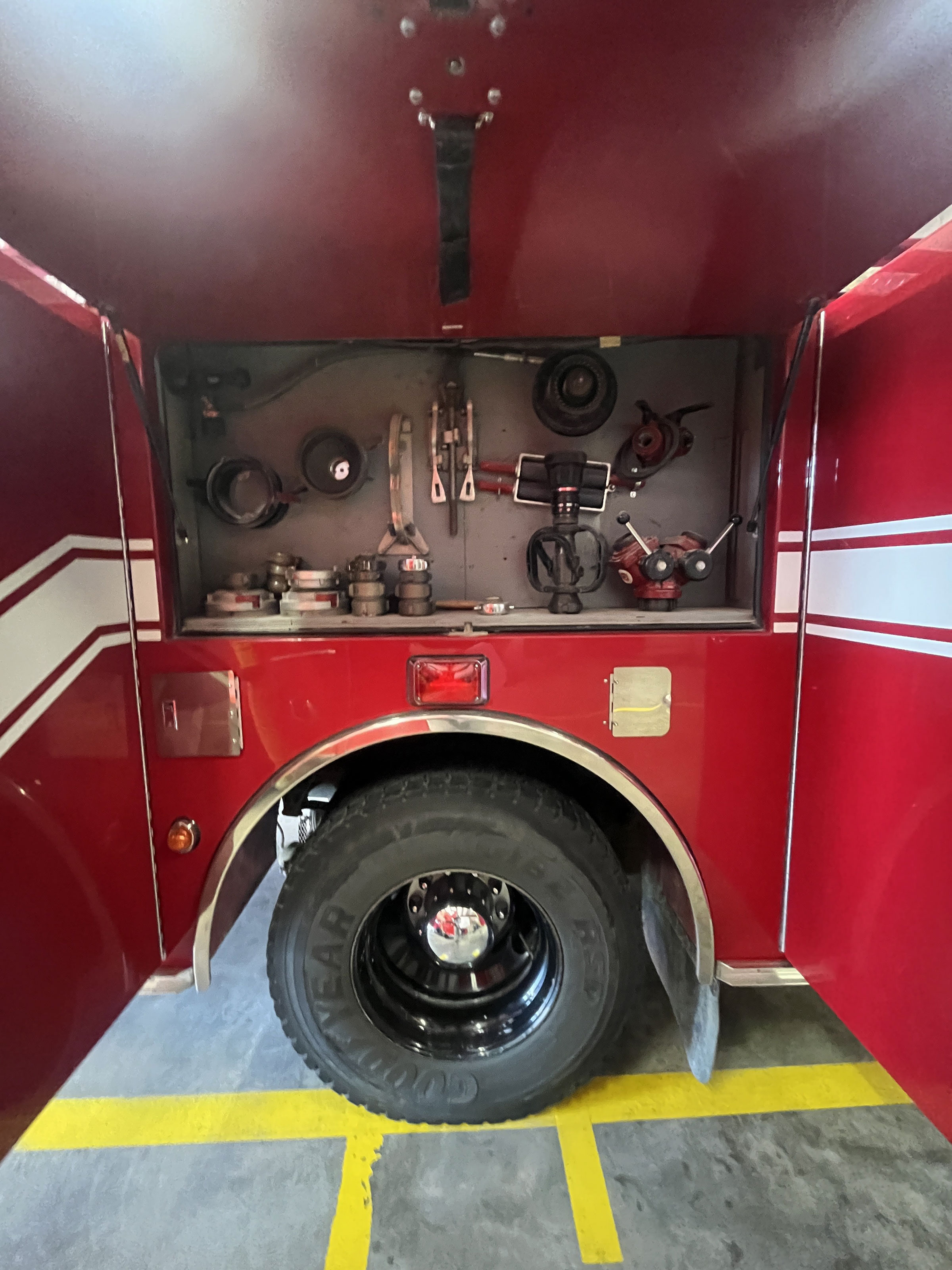 2000 Pierce Saber Rescue Pumper | Firetrucks Unlimited
