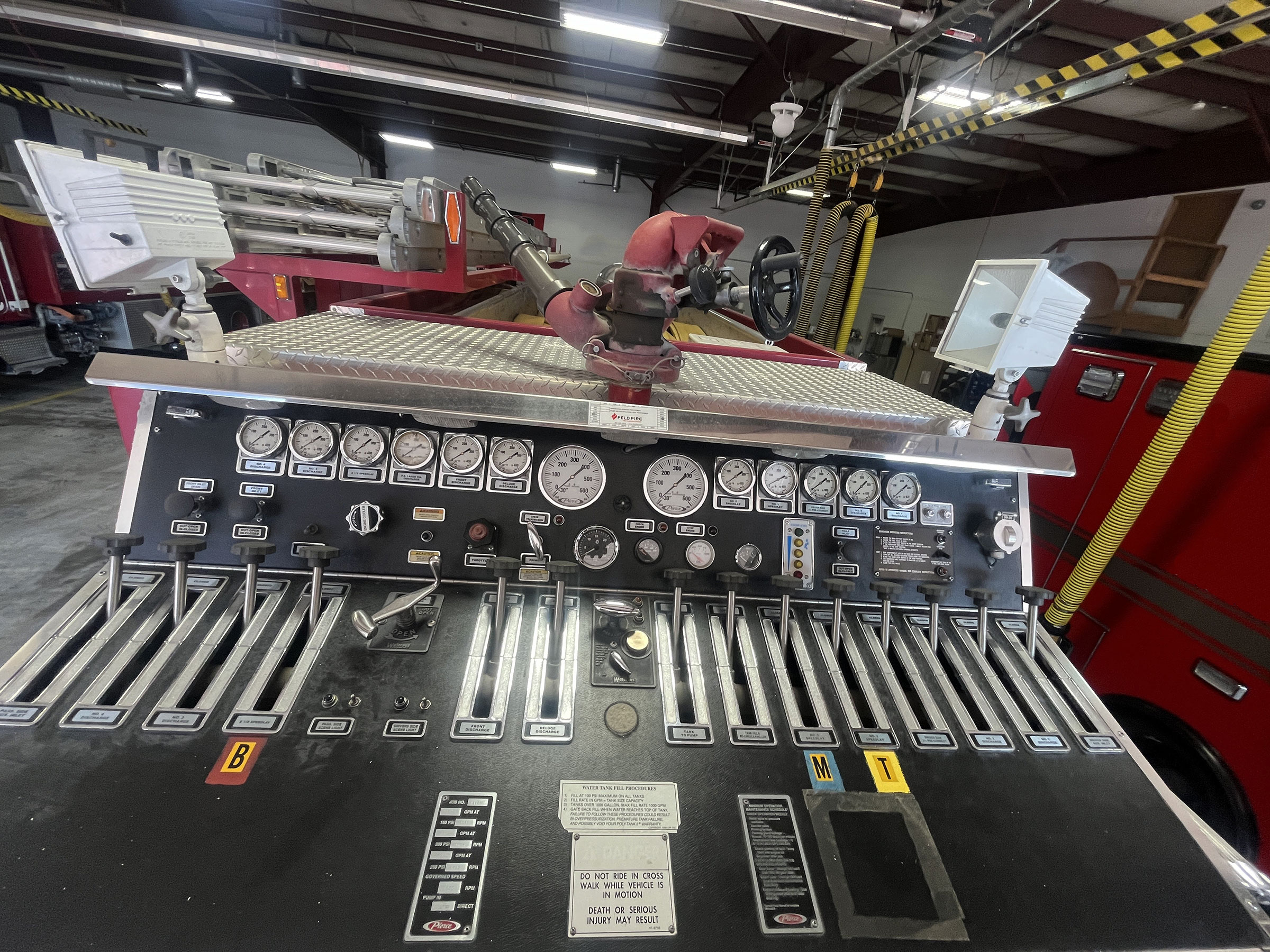 2000 Pierce Saber Rescue Pumper | Used Truck Details