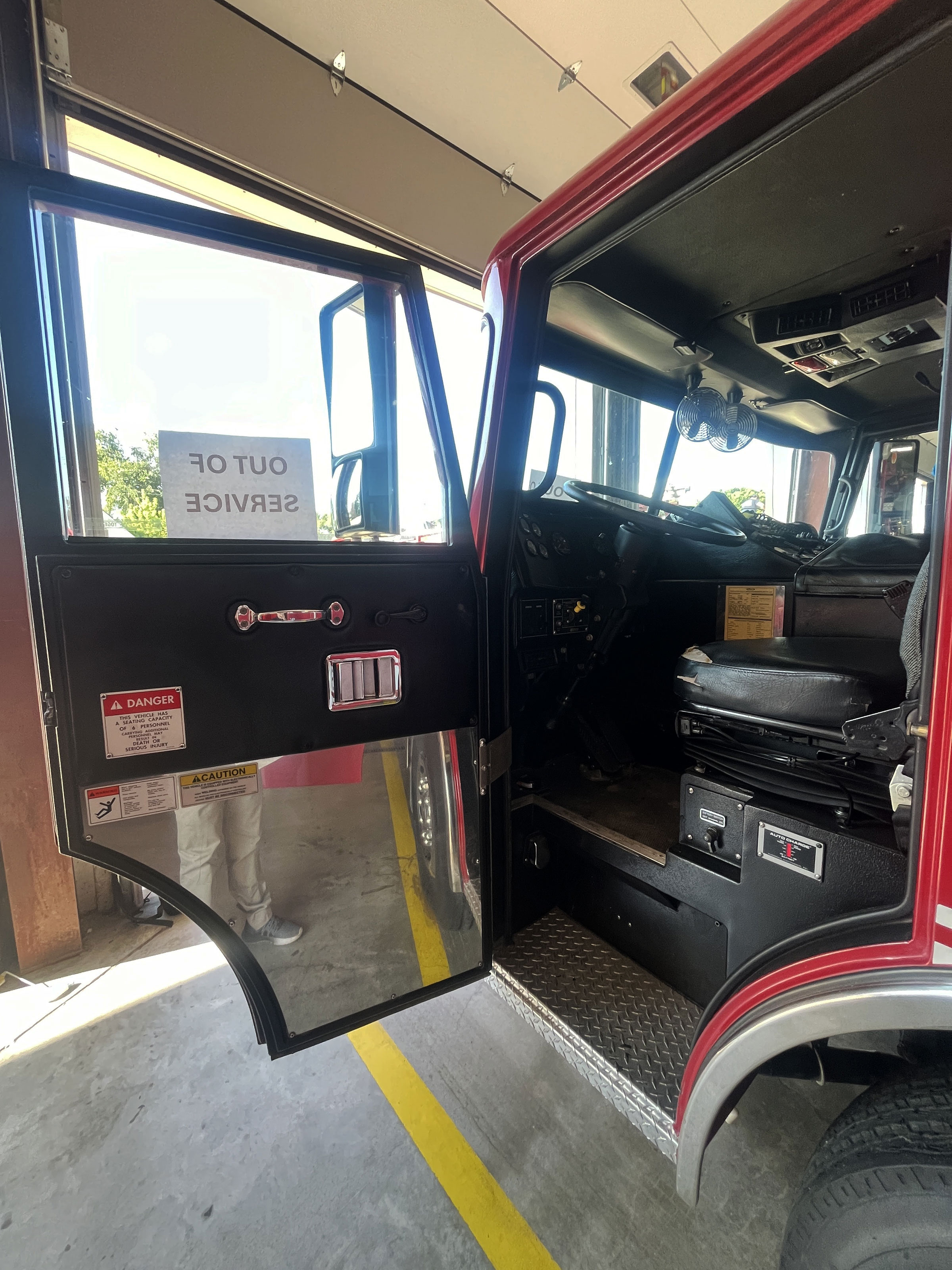 2000 Pierce Saber Rescue Pumper | Used Truck Details