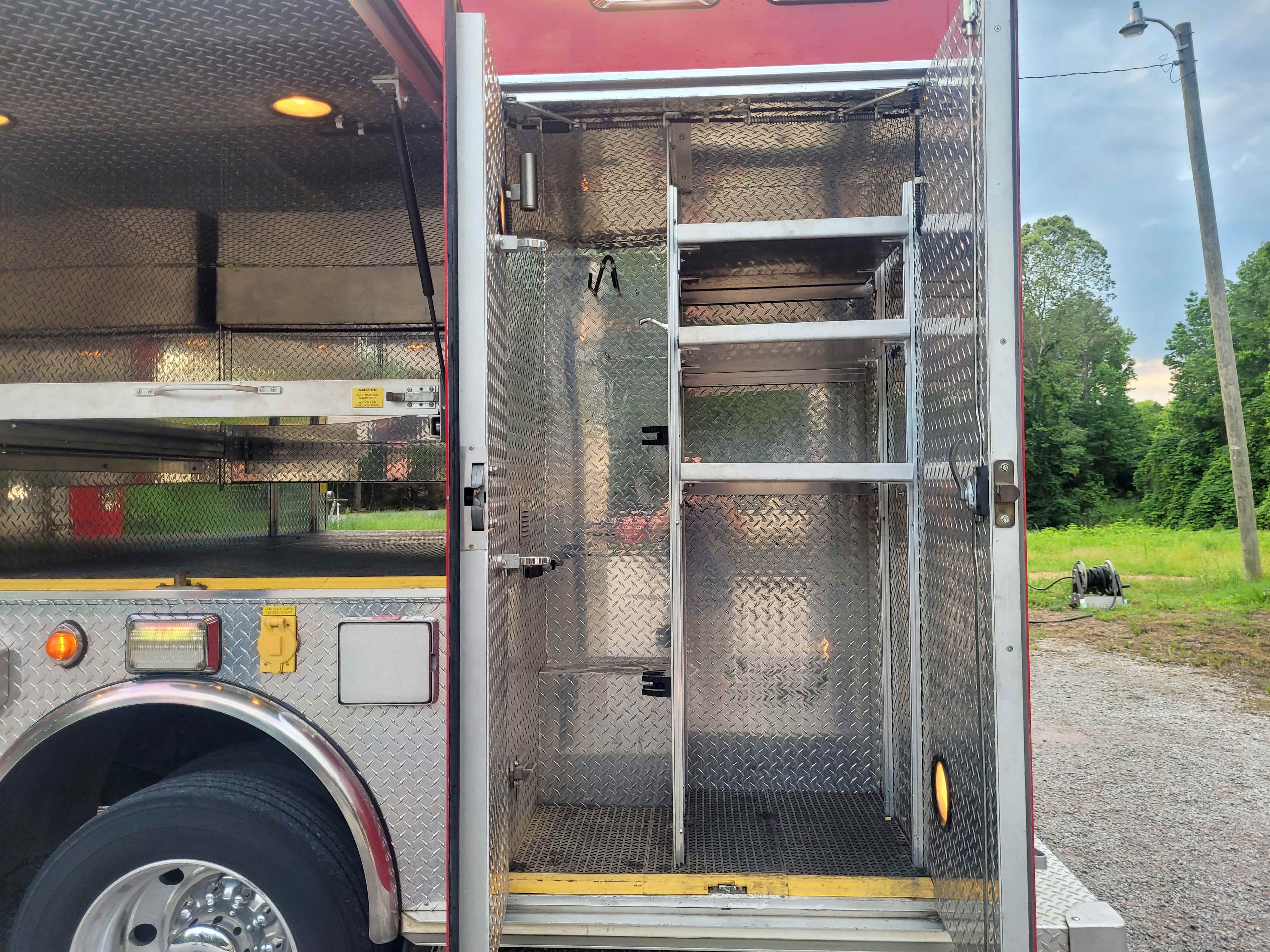 2006 EVI Ford Commercial Walk-in Rescue | Used Truck Details