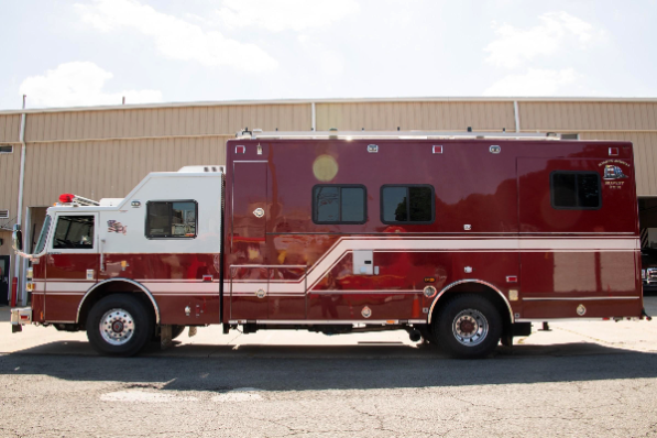 2005 Pierce Enforcer Walk-In Command Unit | Used Truck Details