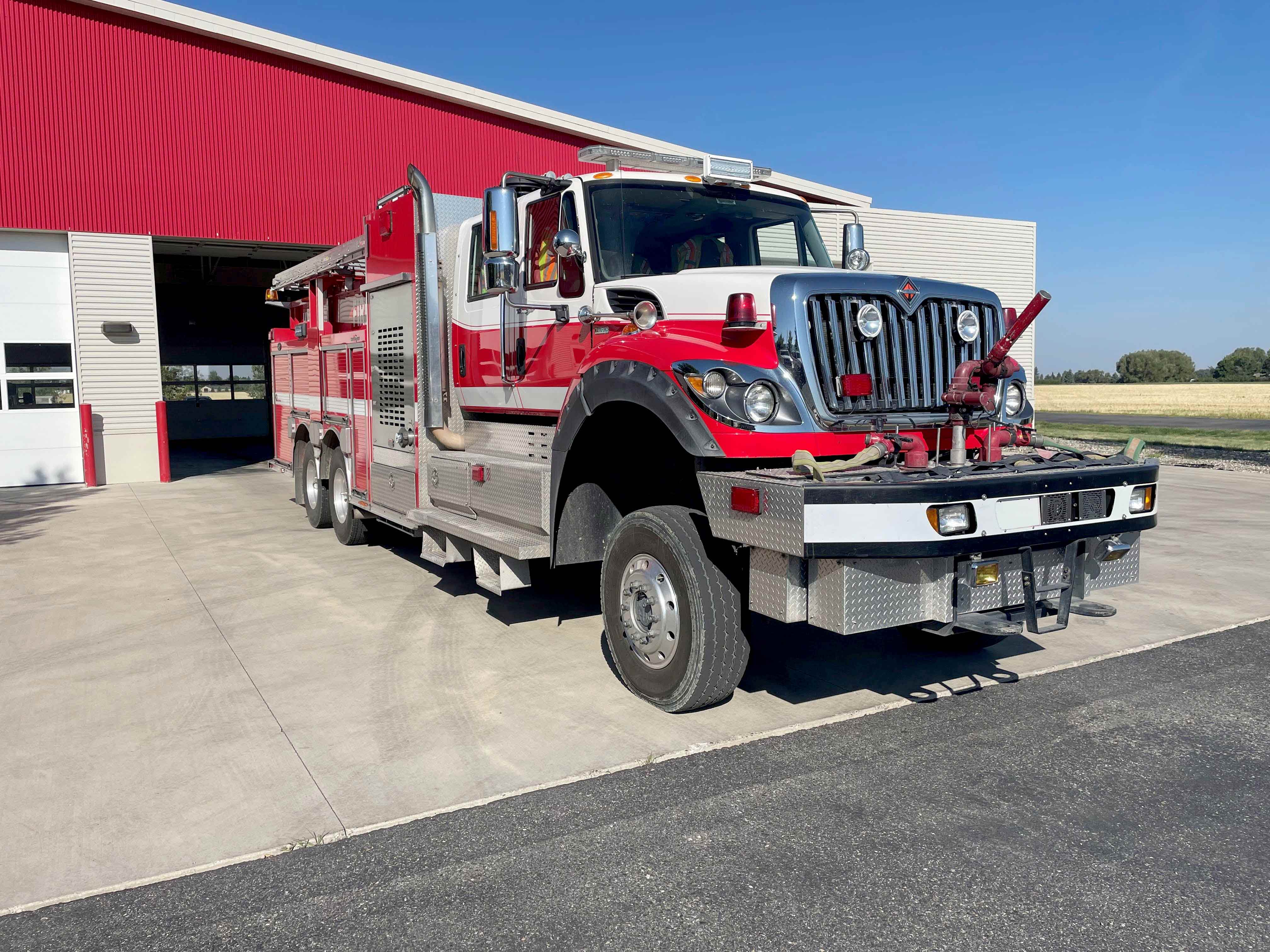 2012 Rosenbauer International 6x6 Commercial Pumper Tanker | Firetrucks ...