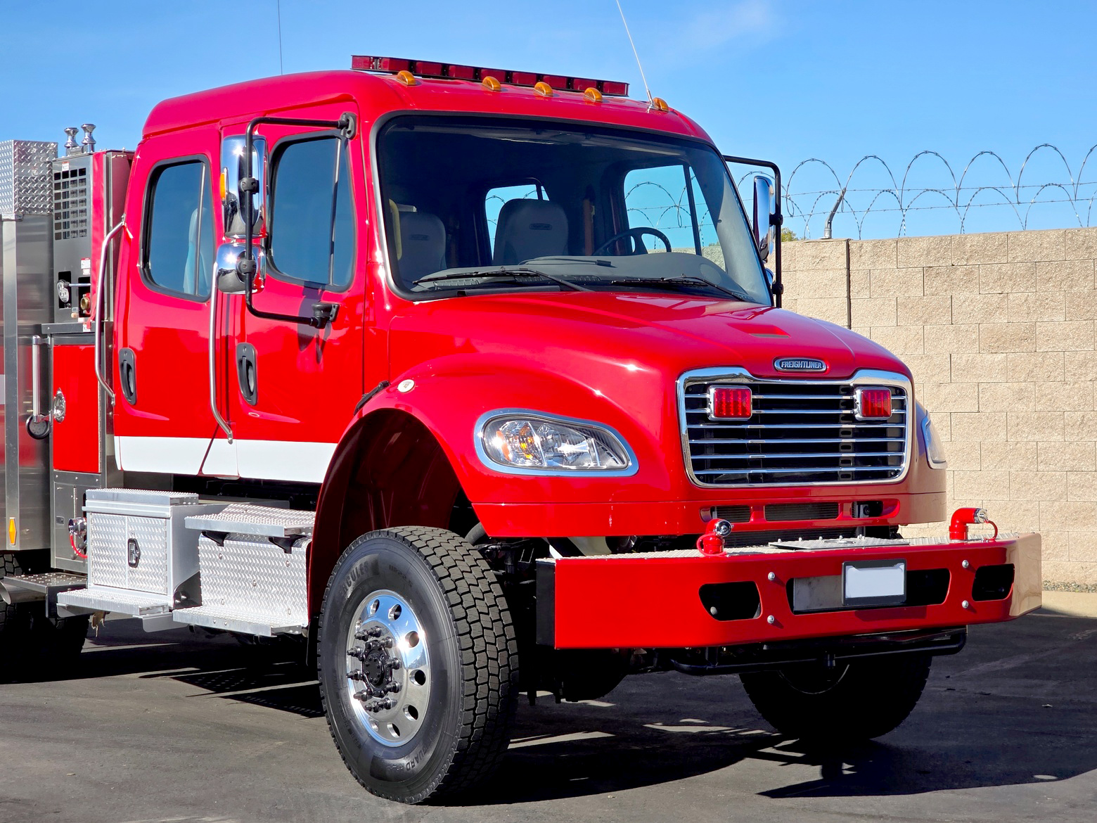 2019 HME Freightliner 4x4 Commercial Wildland Pumper | Used Truck Details
